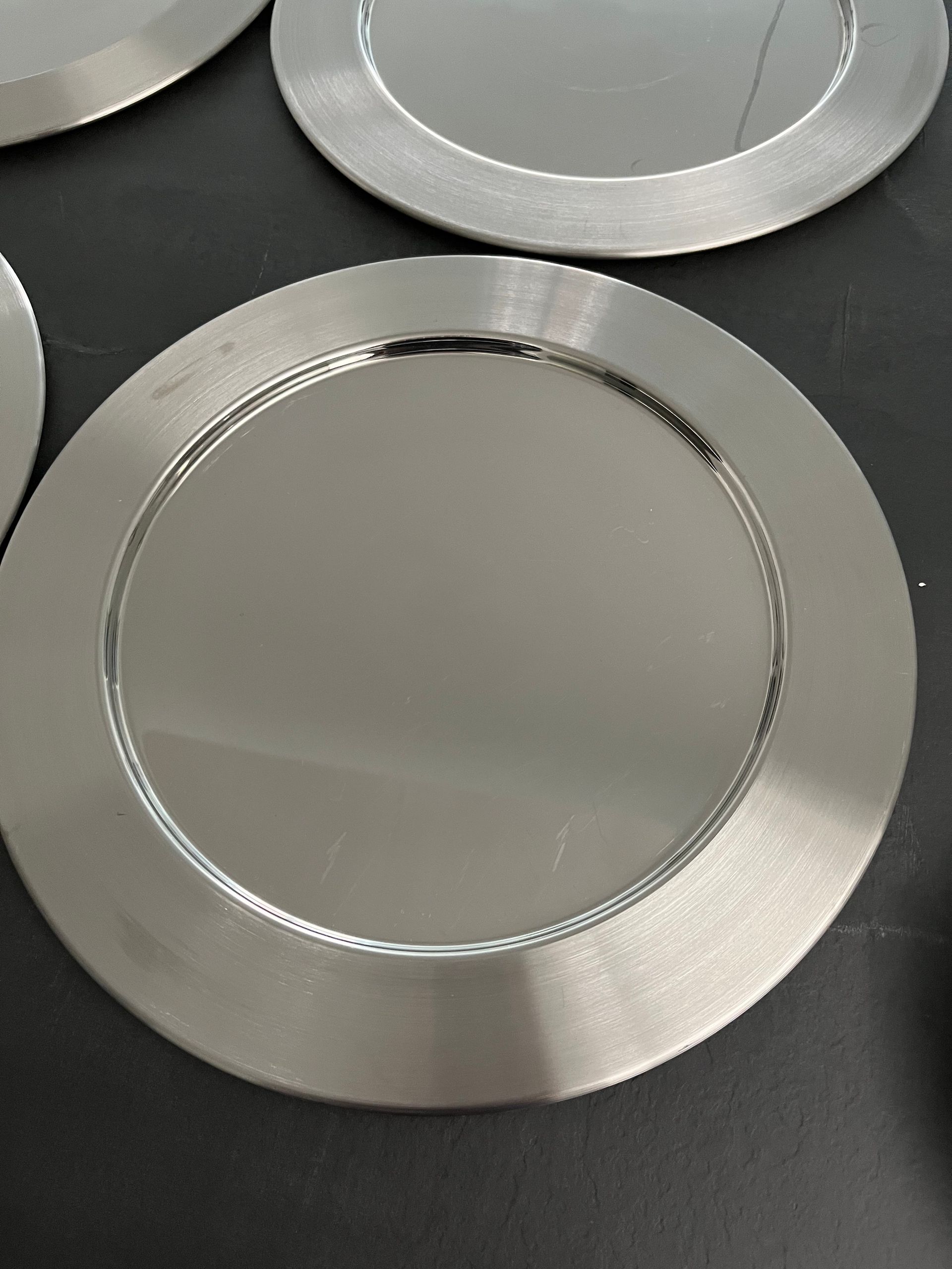 Sarpaneva steel plate 32 cm | Franckly