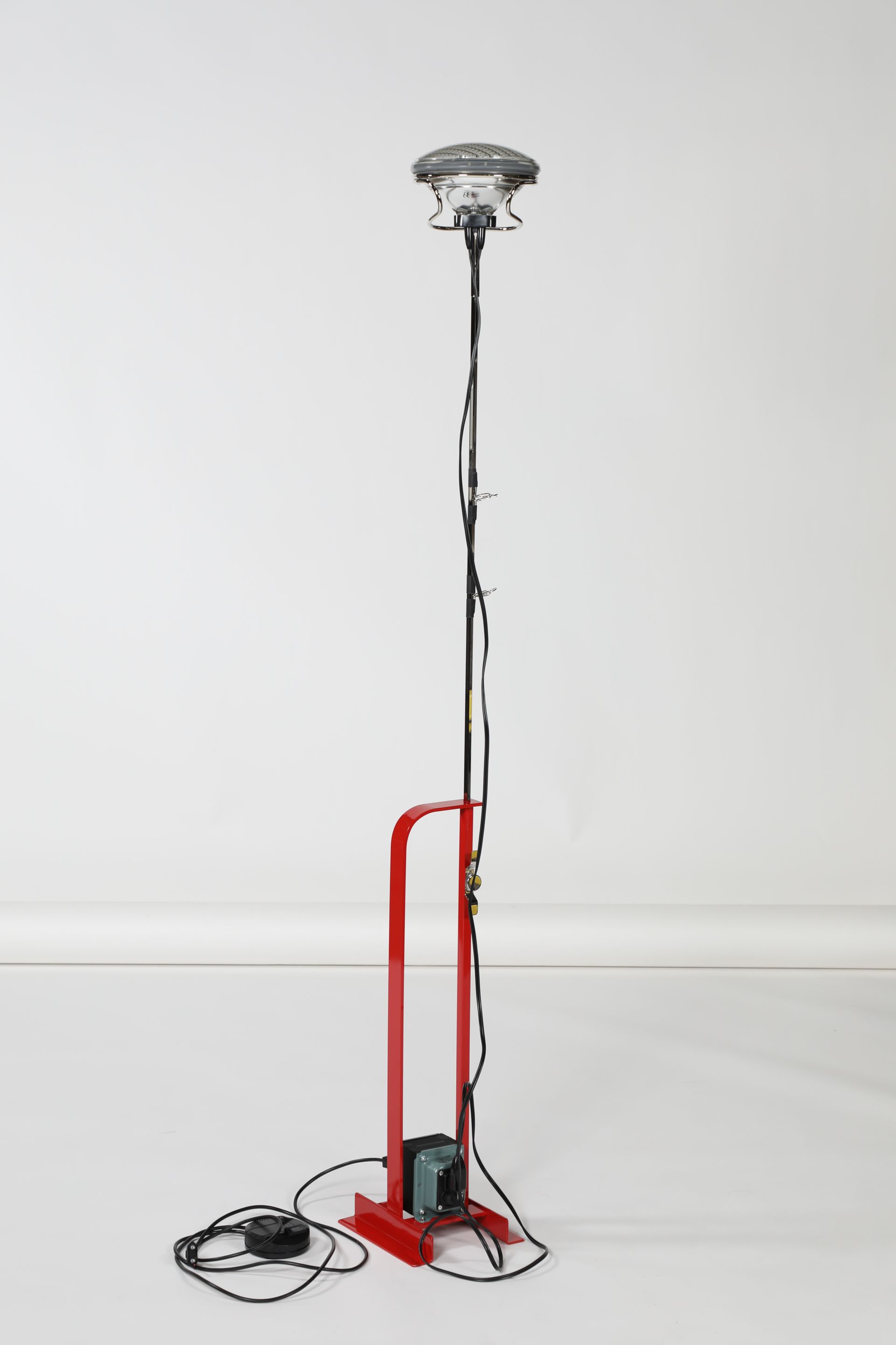 Toio LED floor lamp, red | Franckly