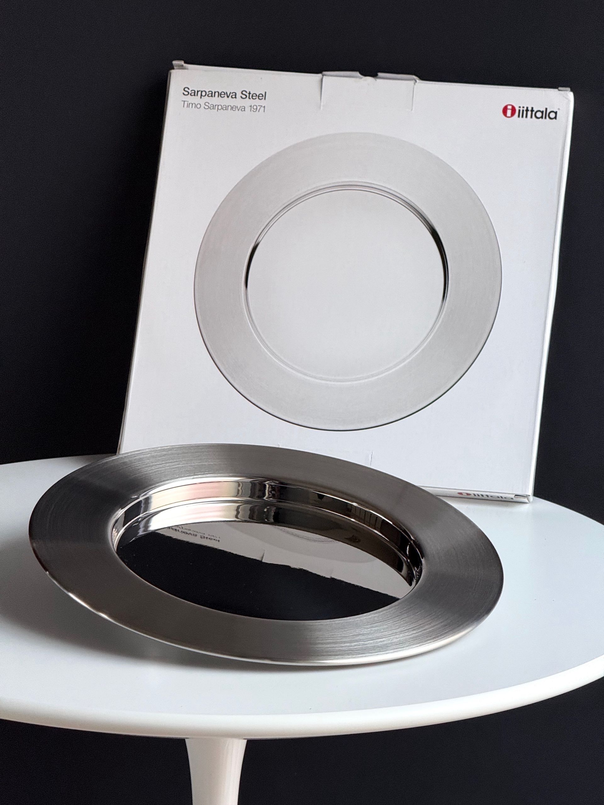 Iittala Sarpaneva steel plate 26 cm | Franckly