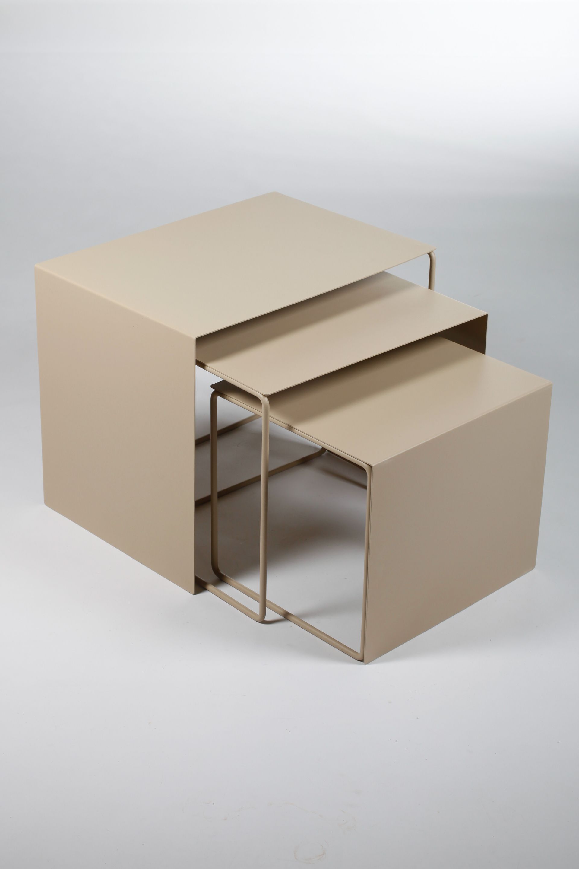 Cluster tables 3 pcs, cashmere | Franckly