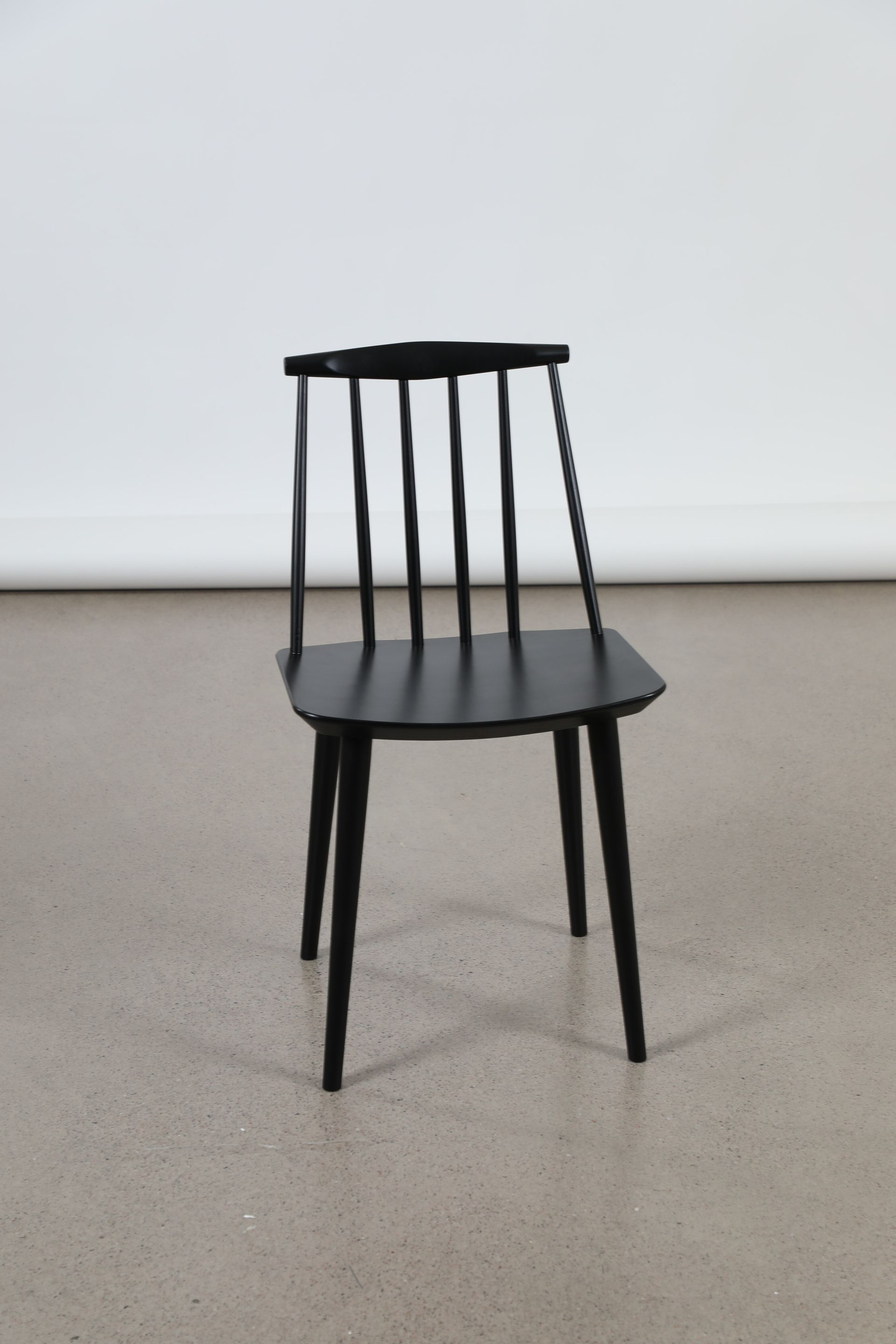 J77 chair, black | Franckly