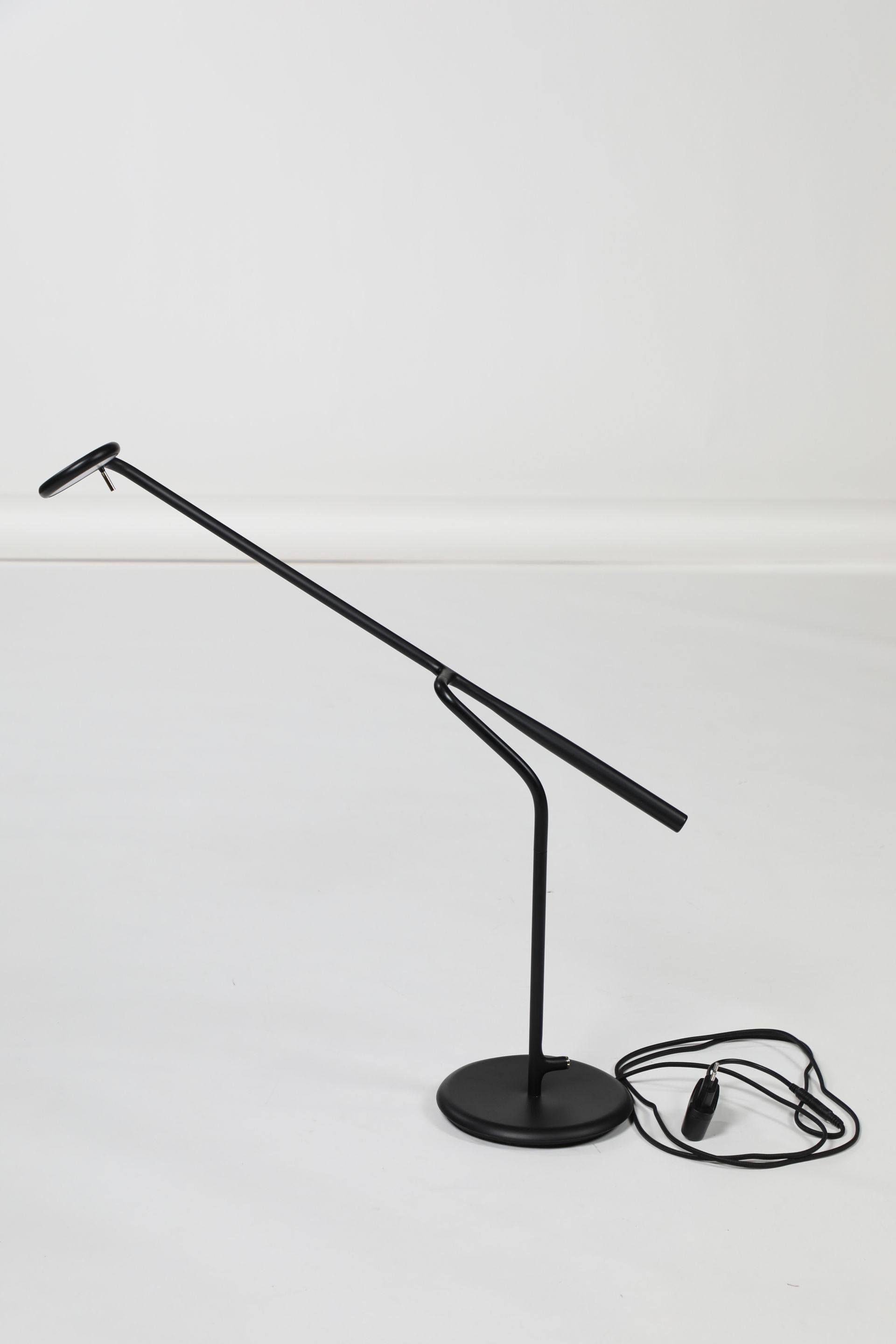 Flow table lamp, black | Franckly
