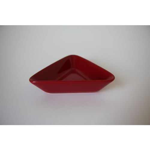 Teema dish triangle 12 cm, red | Franckly