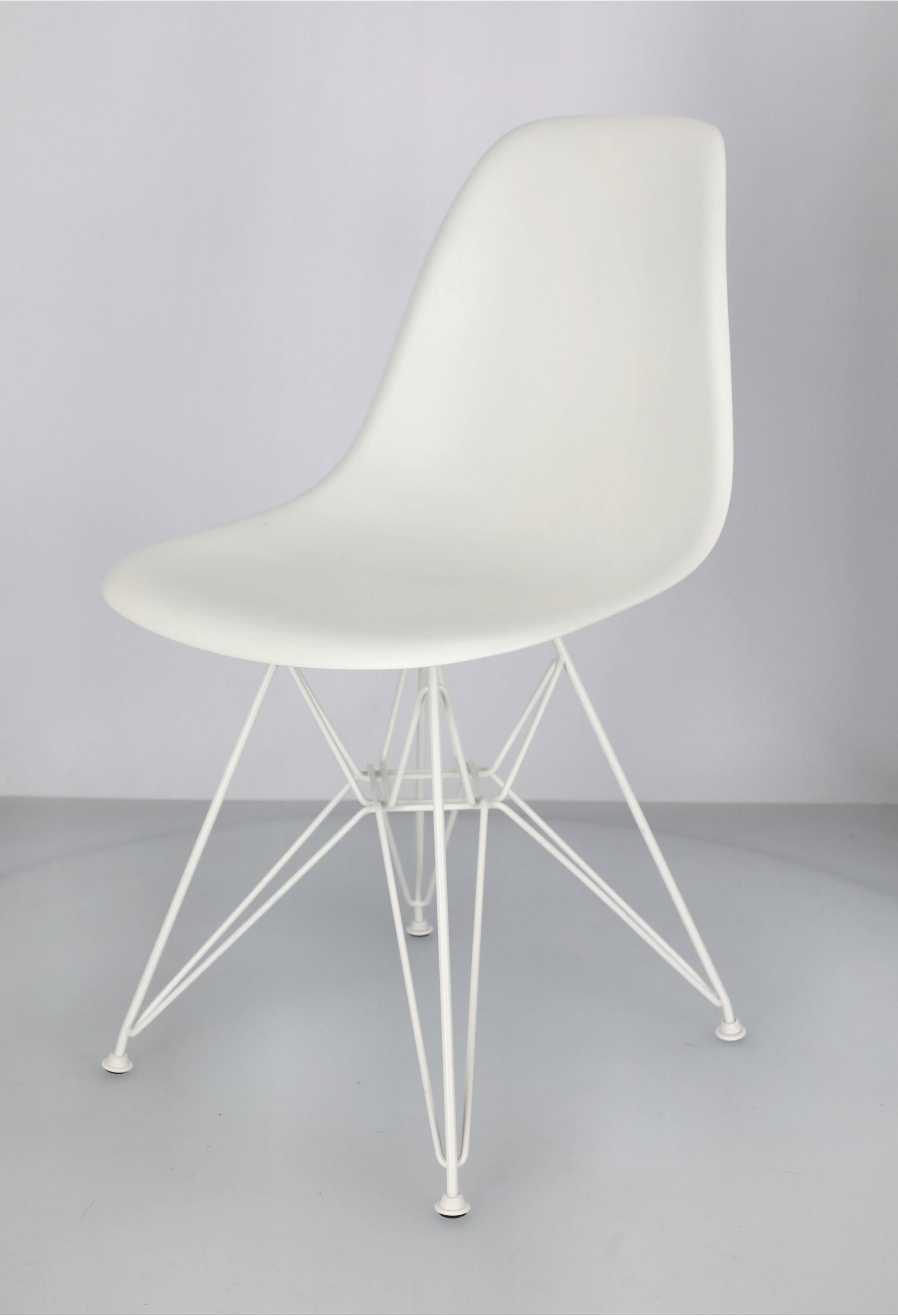 Eames DSR chair, white - white | Franckly