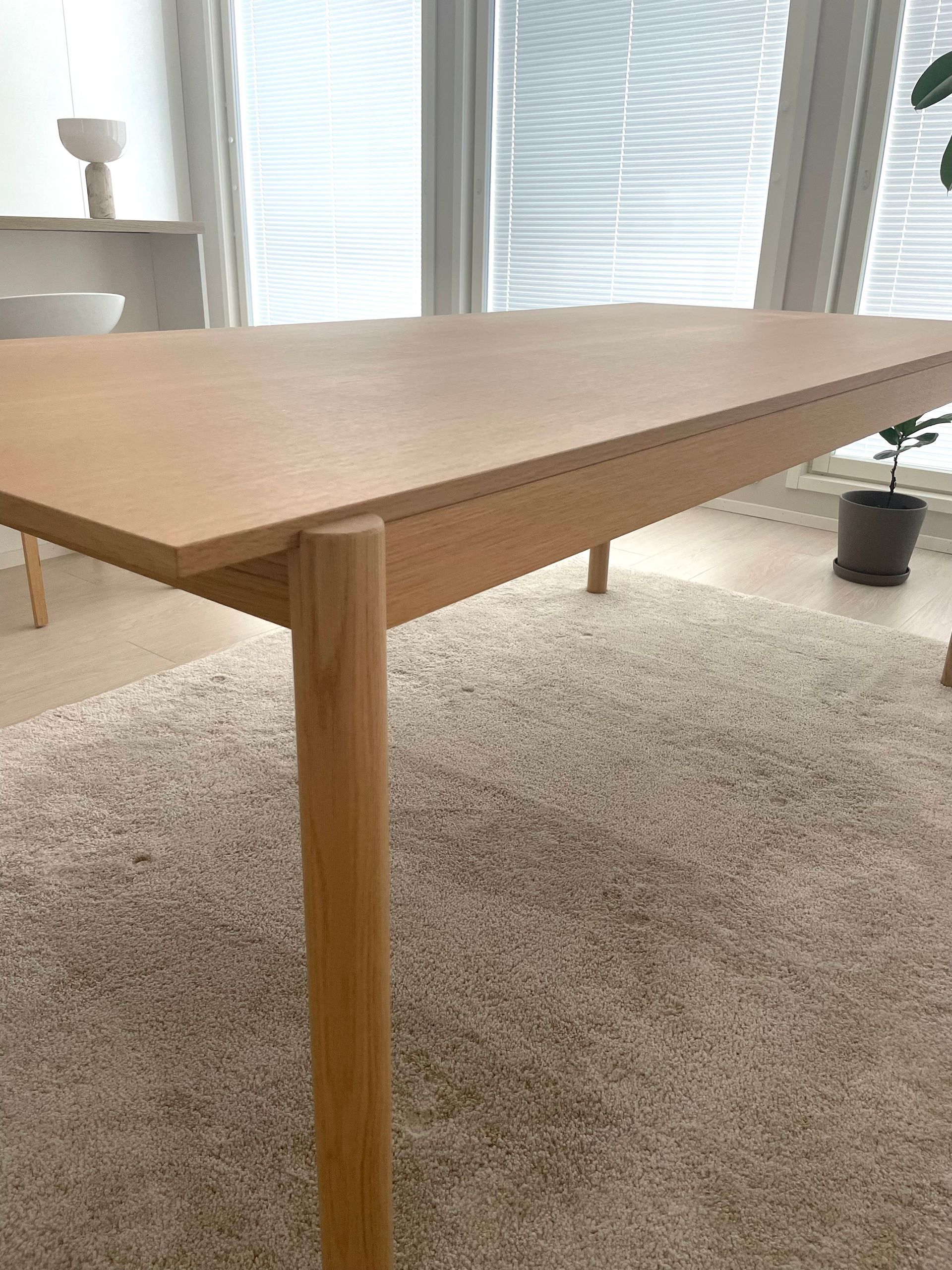 Linear Wood table 200 x 90 cm, oak | Franckly