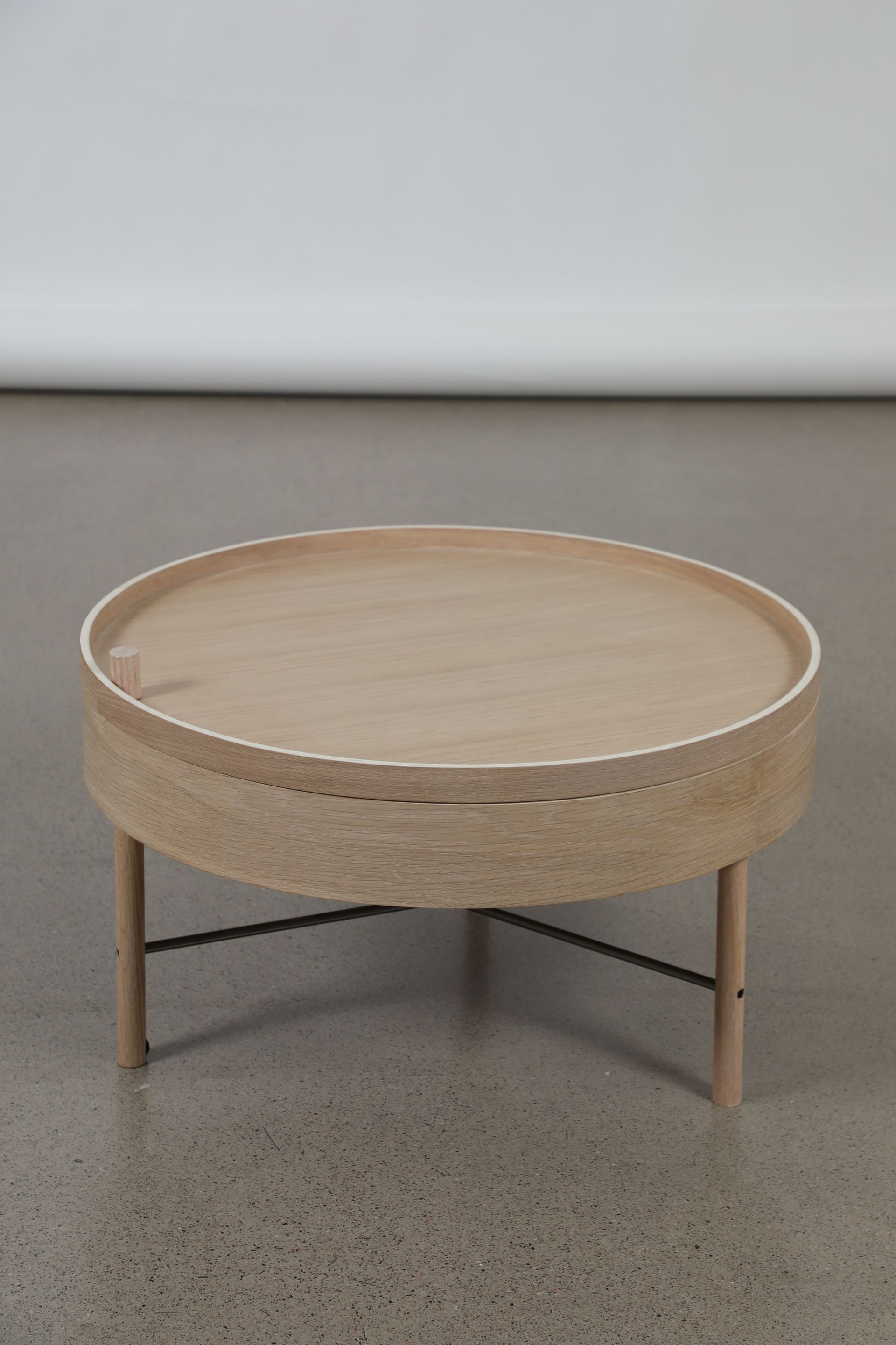 Turning Table, white oak | Franckly