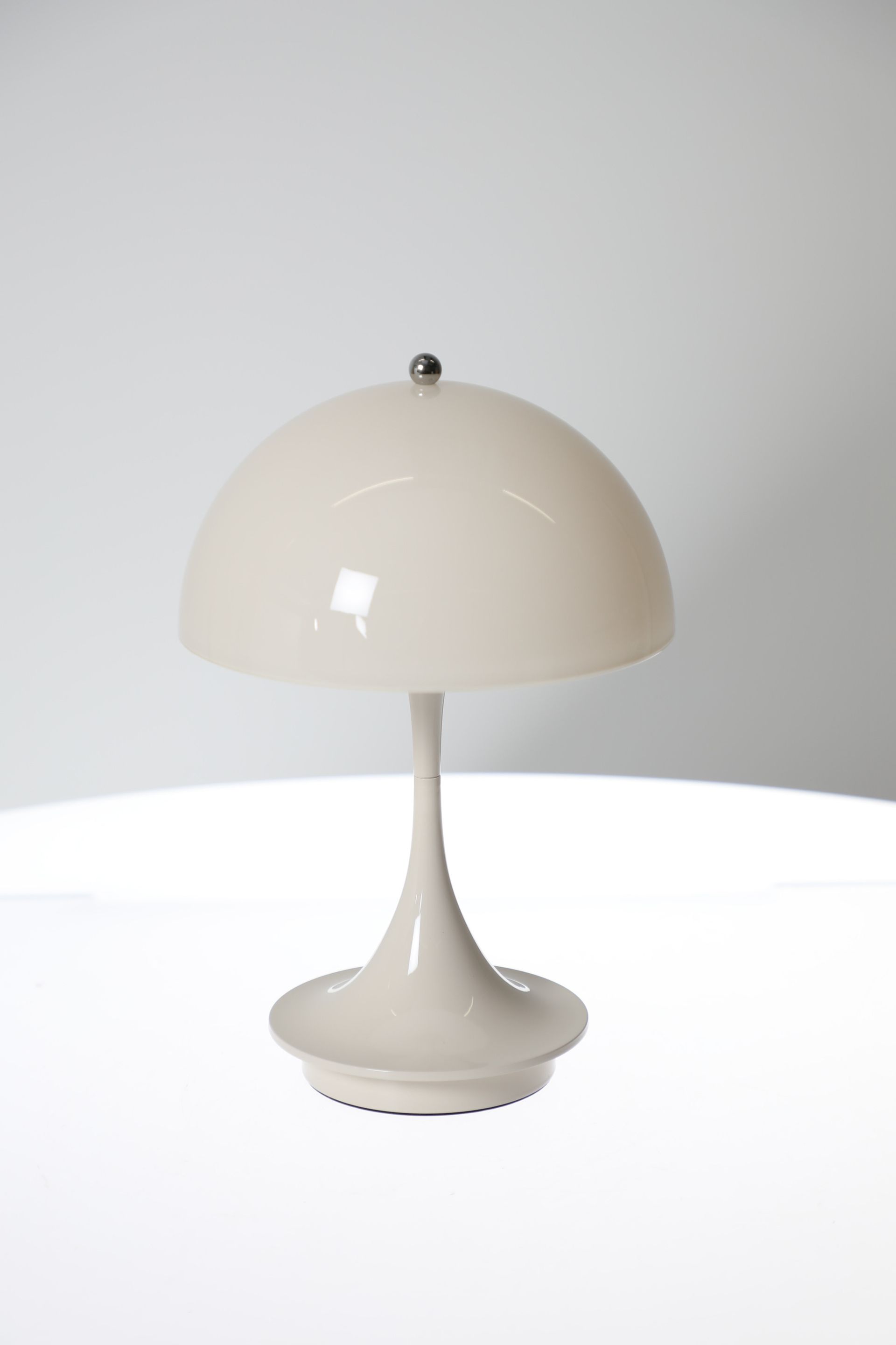 Panthella 160 Portable V3 table lamp, opal beige | Franckly