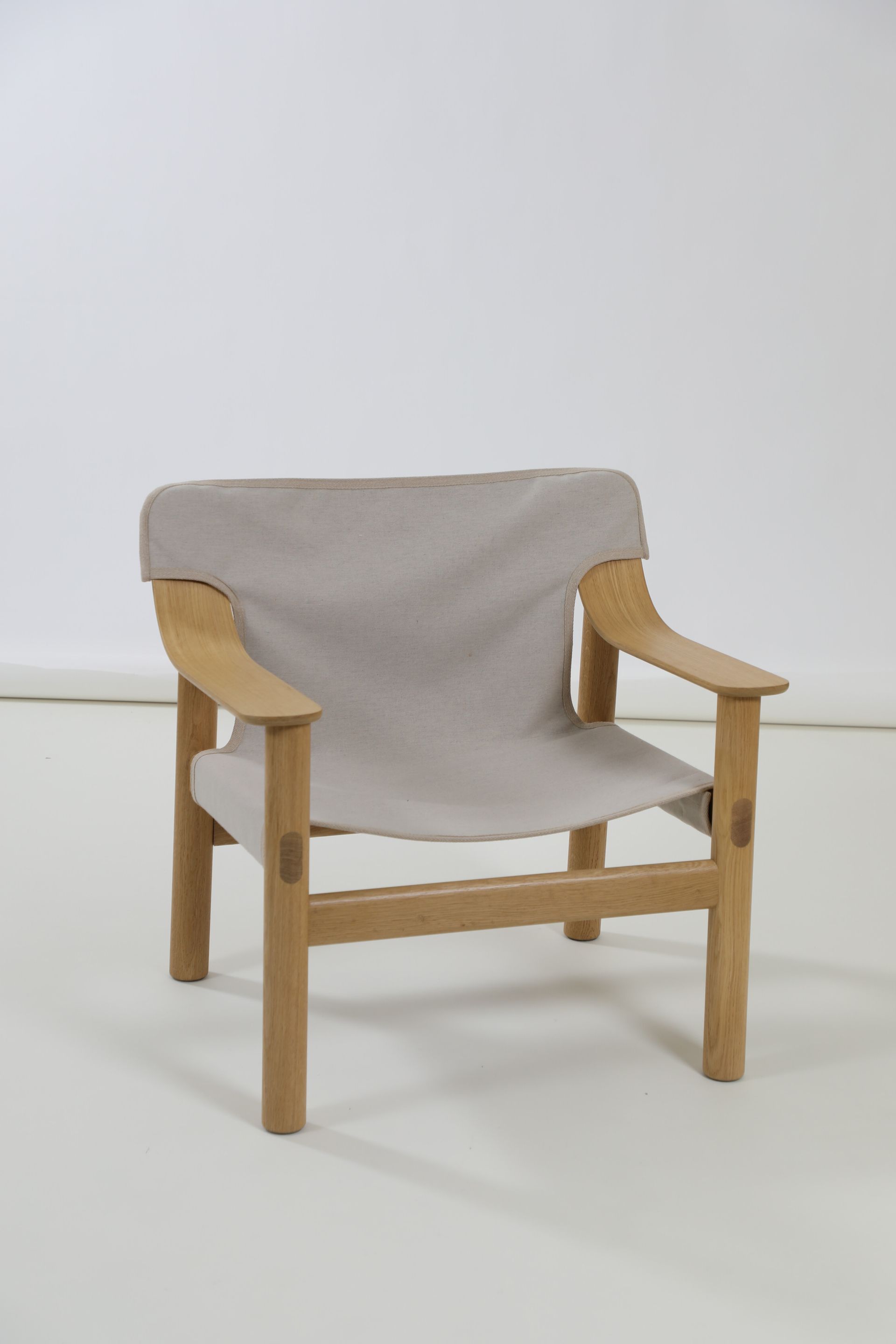 Bernard lounge chair, oak - canvas | Franckly