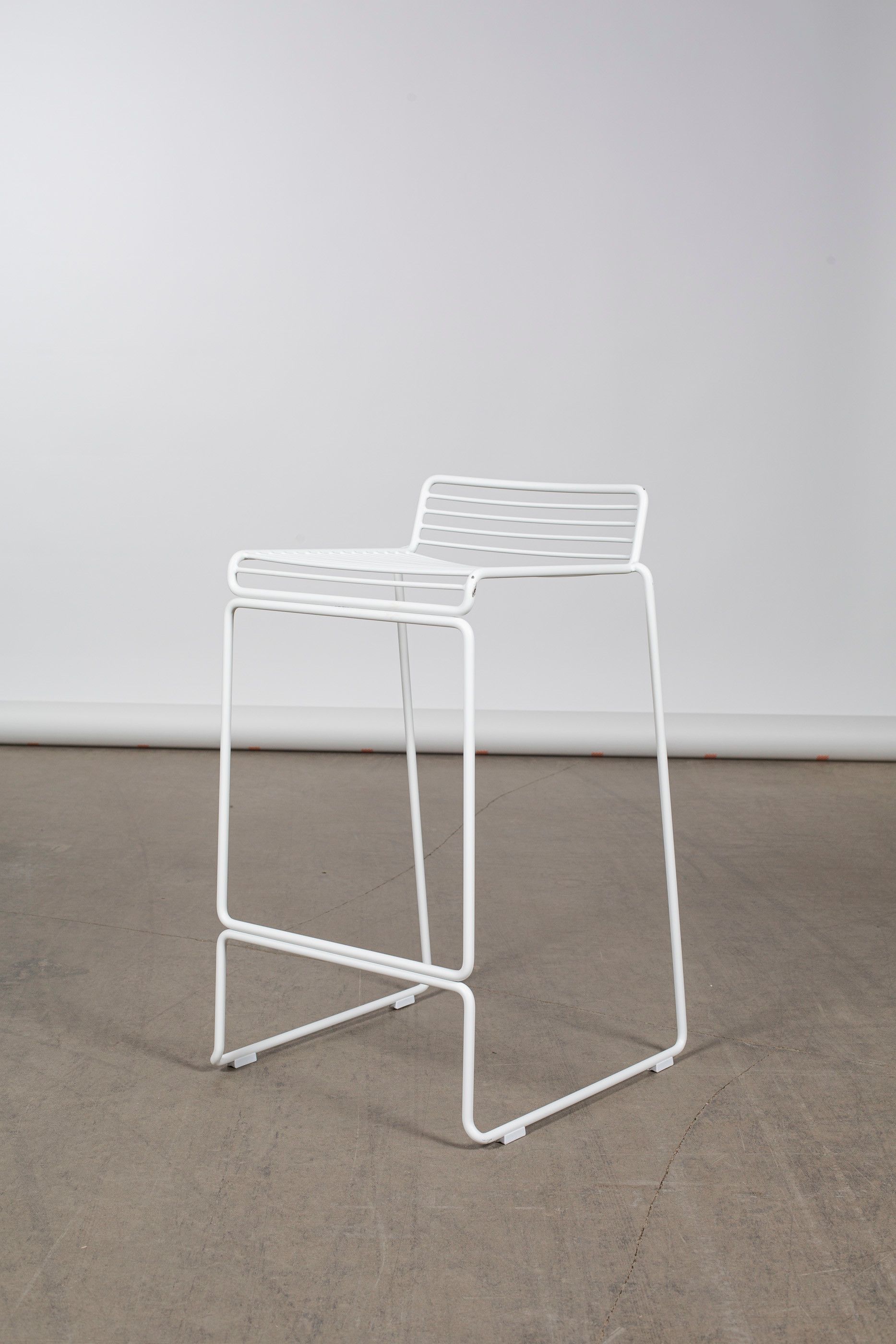 Hee bar stool, white, 65 cm | Franckly