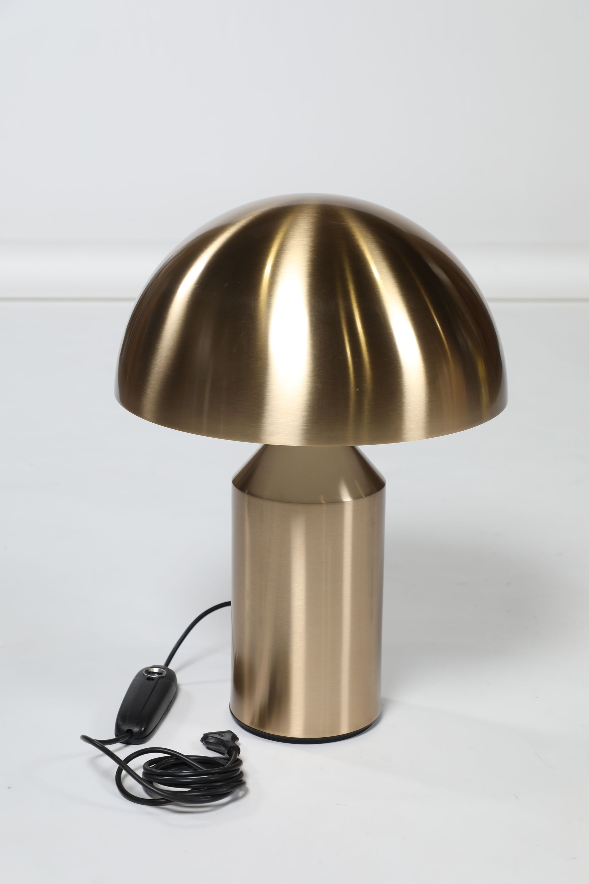 Atollo 239 table lamp, gold | Franckly