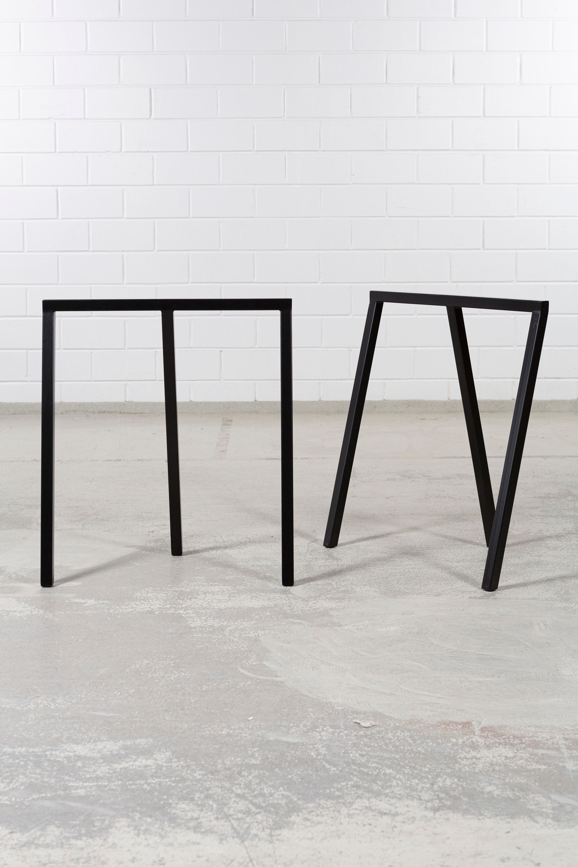 Loop Stand frame, 2 pcs, black | Franckly