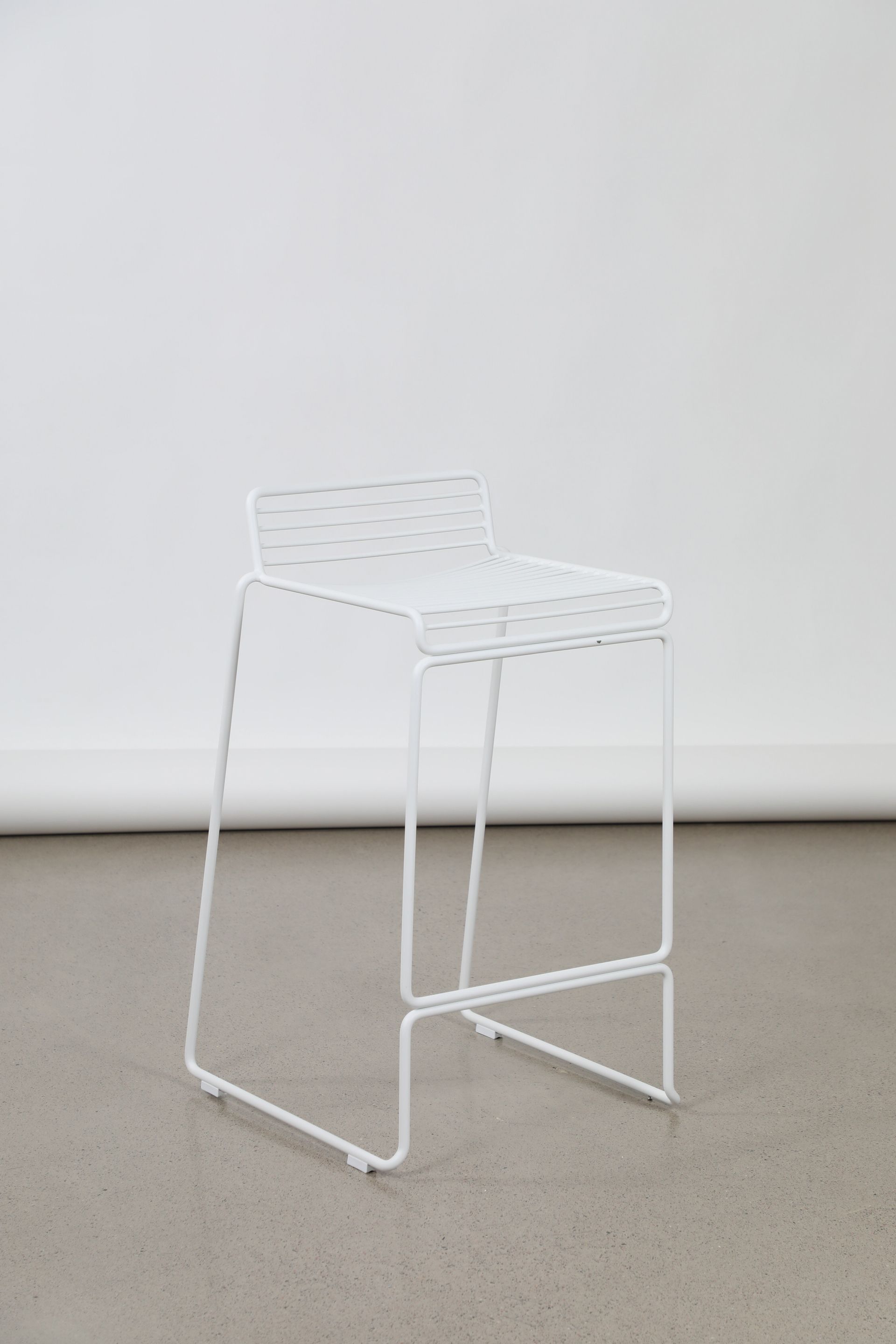 Hee bar stool, white, 65 cm | Franckly