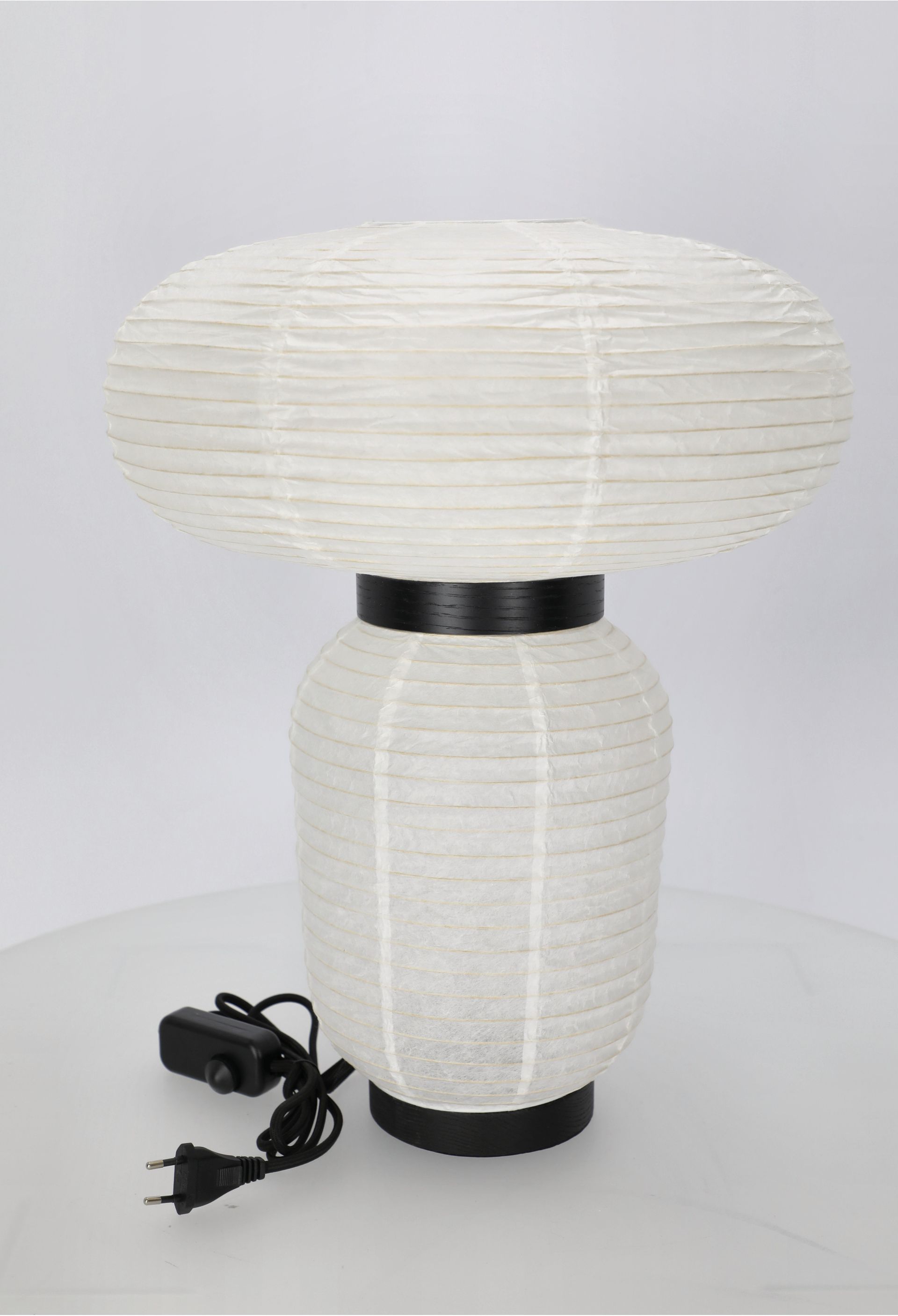 Formakami JH18 table lamp | Franckly