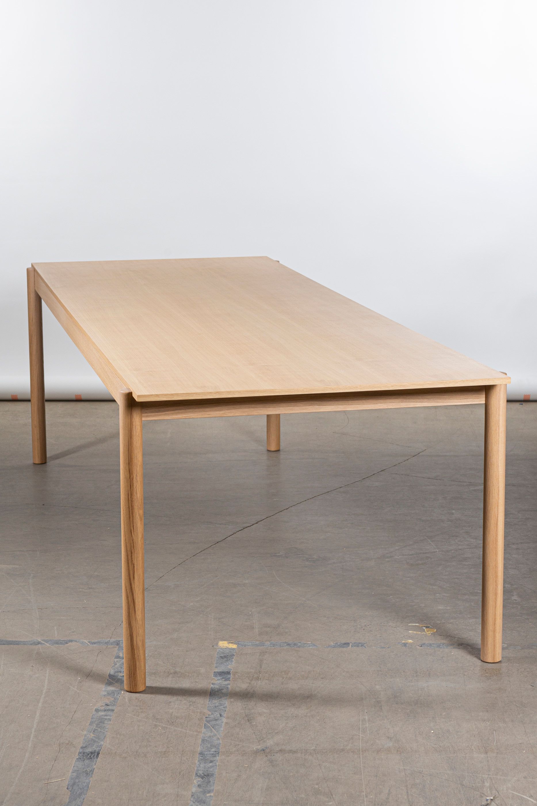 Linear Wood table 260 x 90 cm, oak | Franckly