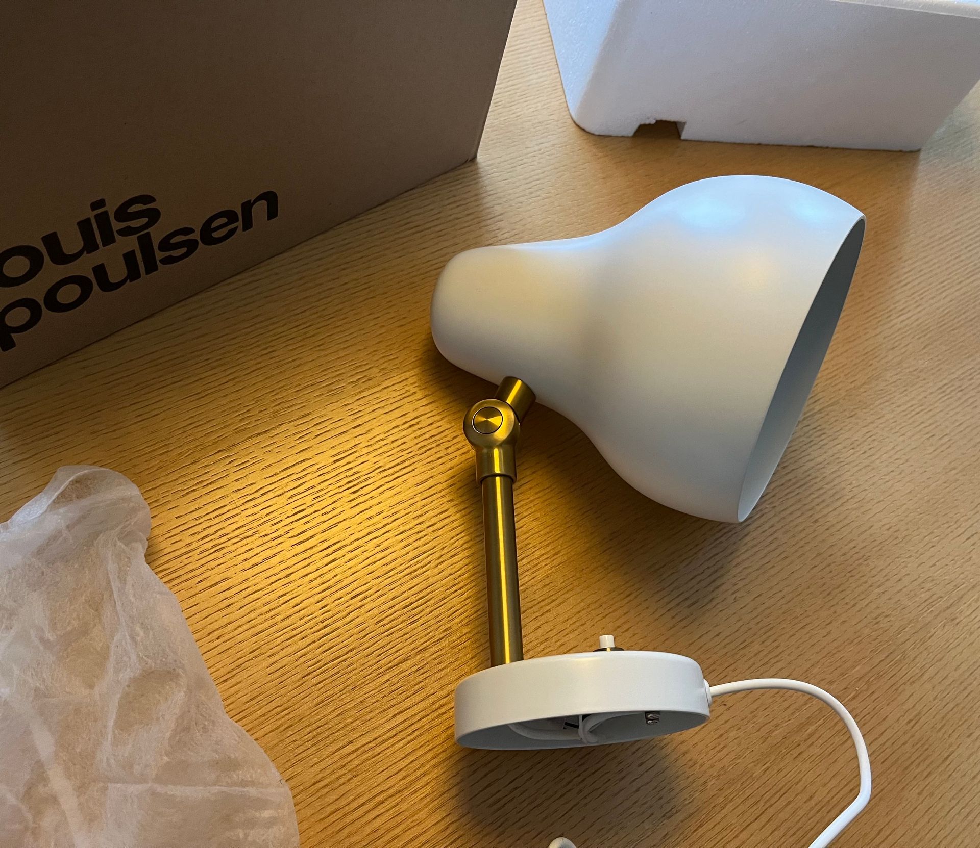 VL38 wall lamp V2 LED, white | Franckly