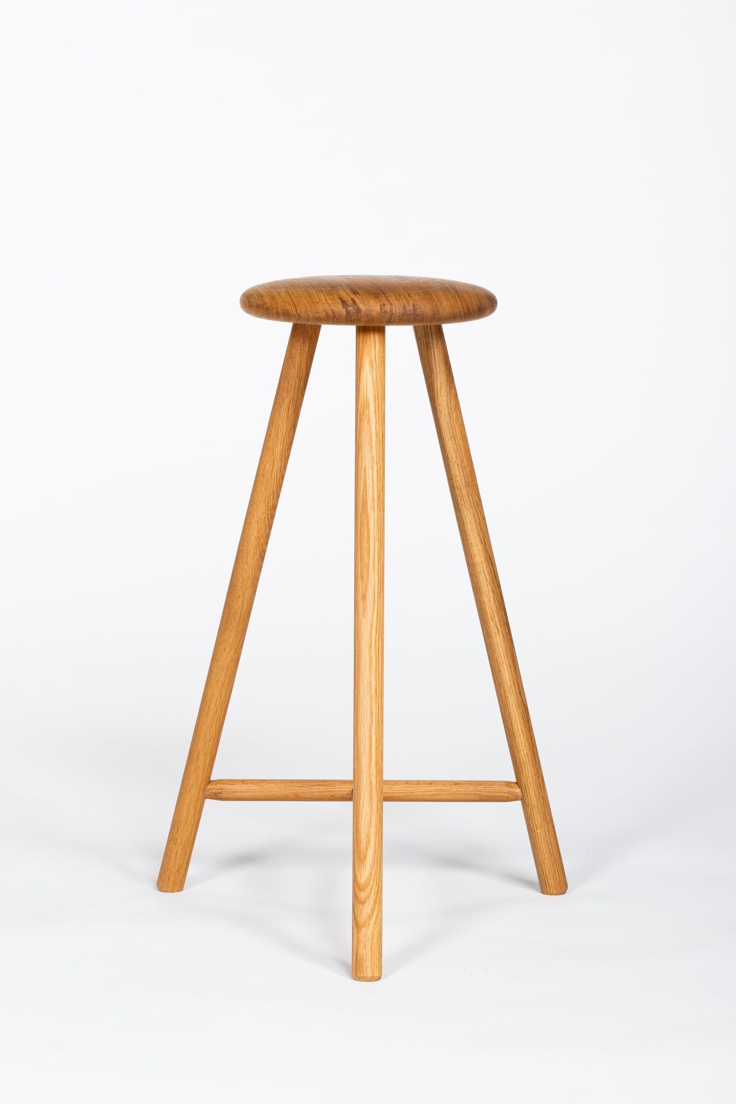 Perch bar stool 63 cm, oak | Franckly