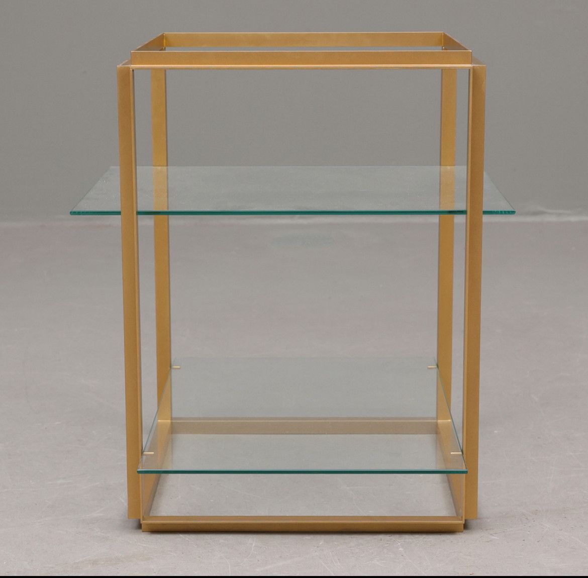 Florence side table, gold - clear glass | Franckly
