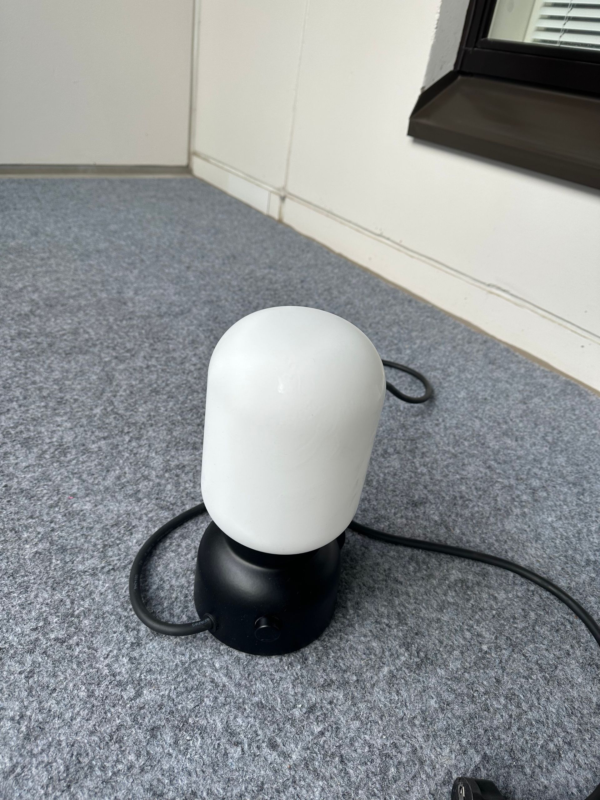 Plug table lamp, black | Franckly