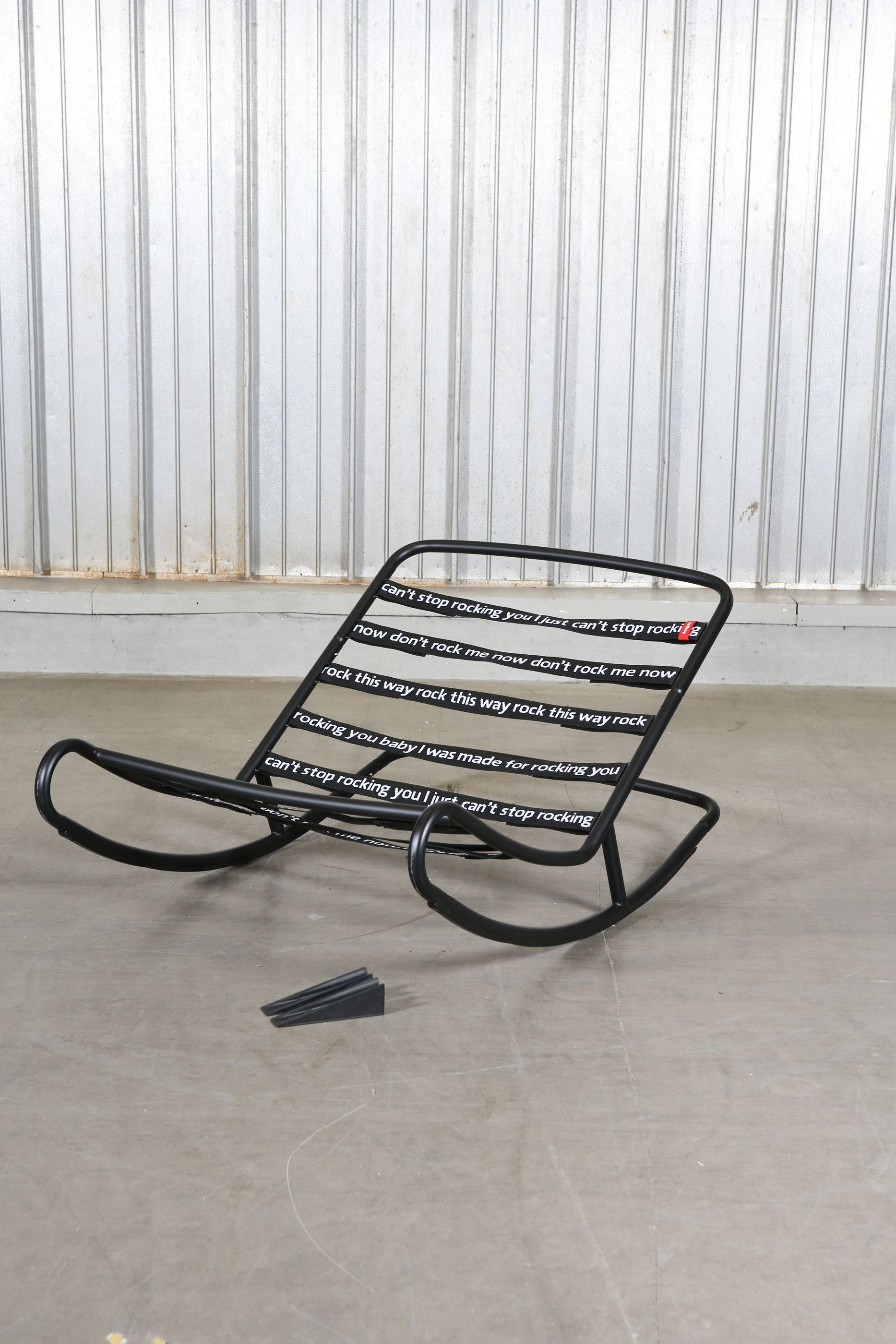 Rock 'n Roll rocking chair, black | Franckly