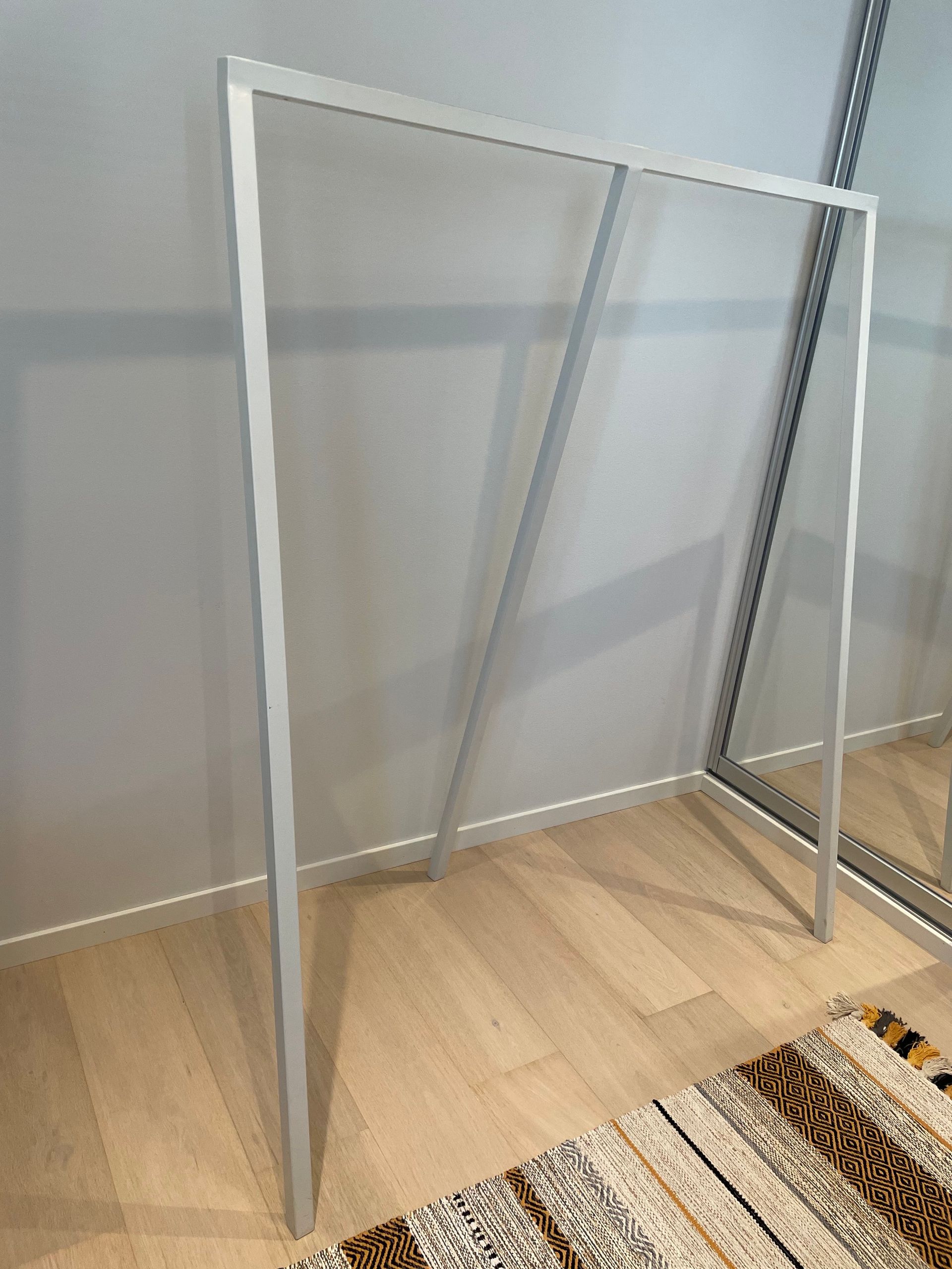 Loop Stand Wardrobe, white | Franckly