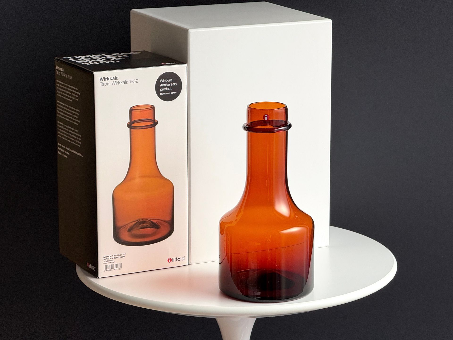 Iittala Wirkkala Bottle 2508, brown | Franckly
