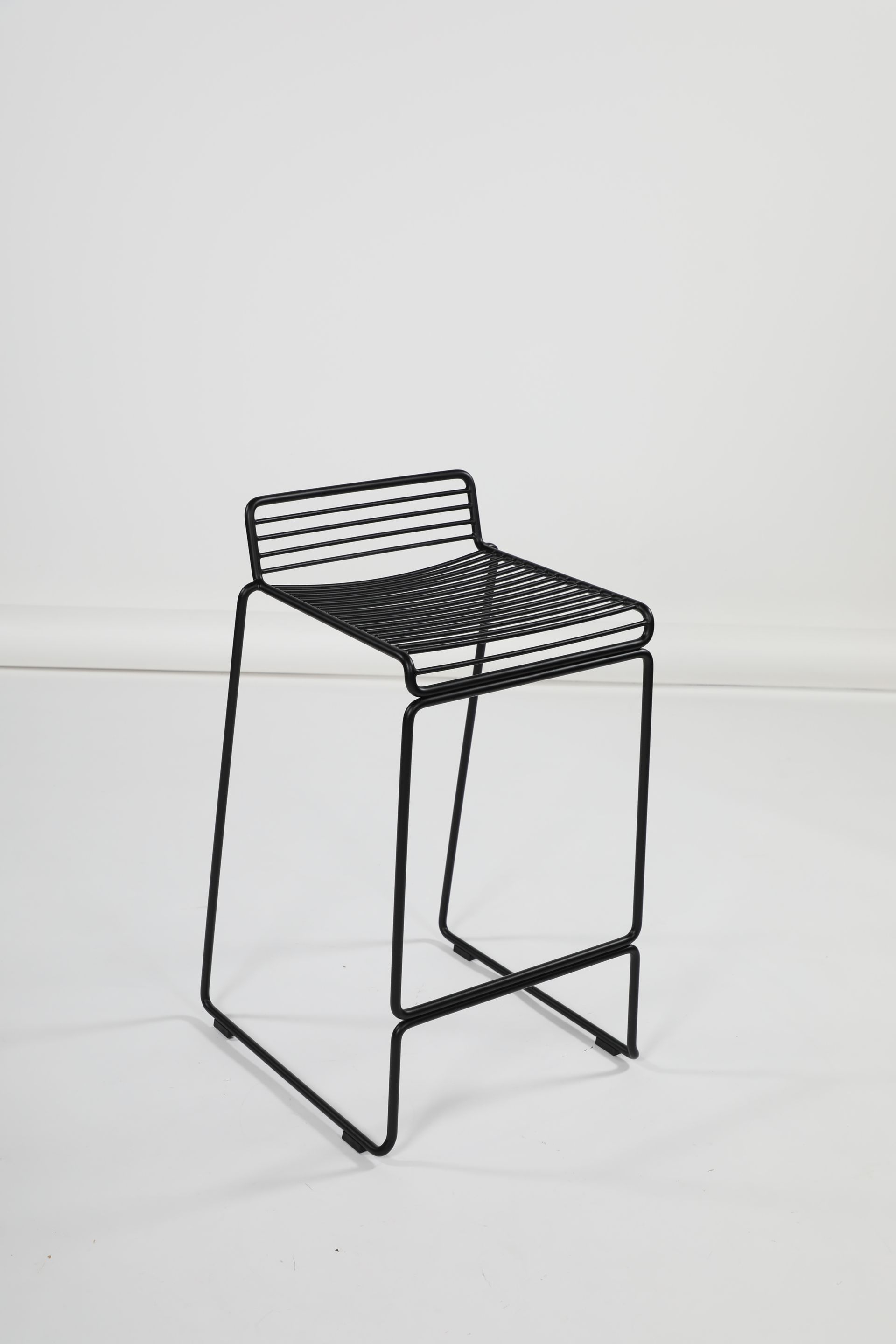 Hee bar stool, black, 65 cm | Franckly