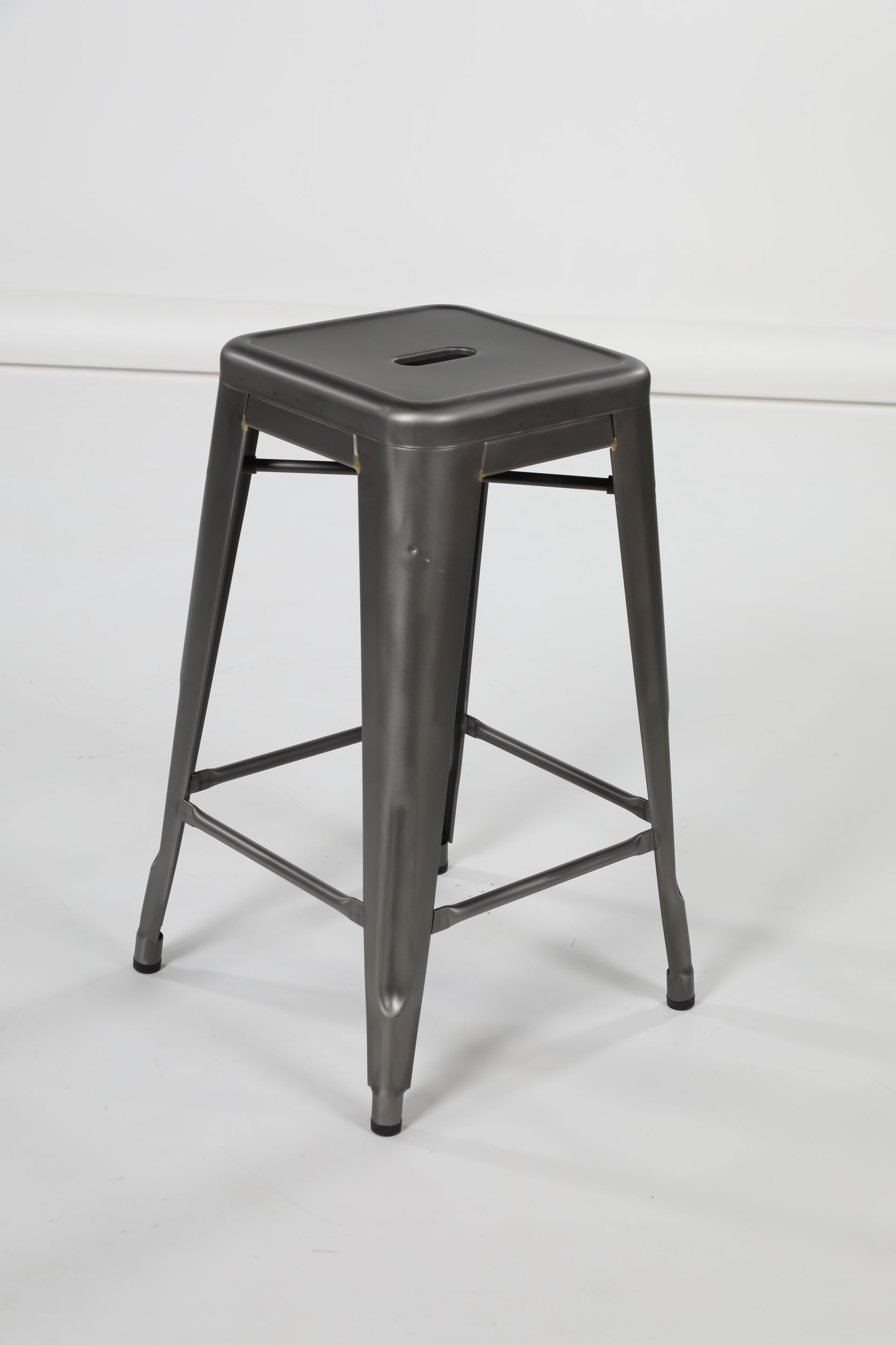 Stool H65, matt varnished steel | Franckly