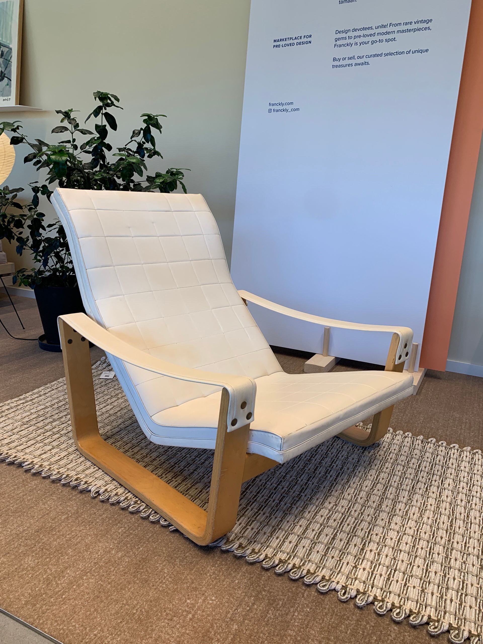 Pulkka armchair, white | Franckly