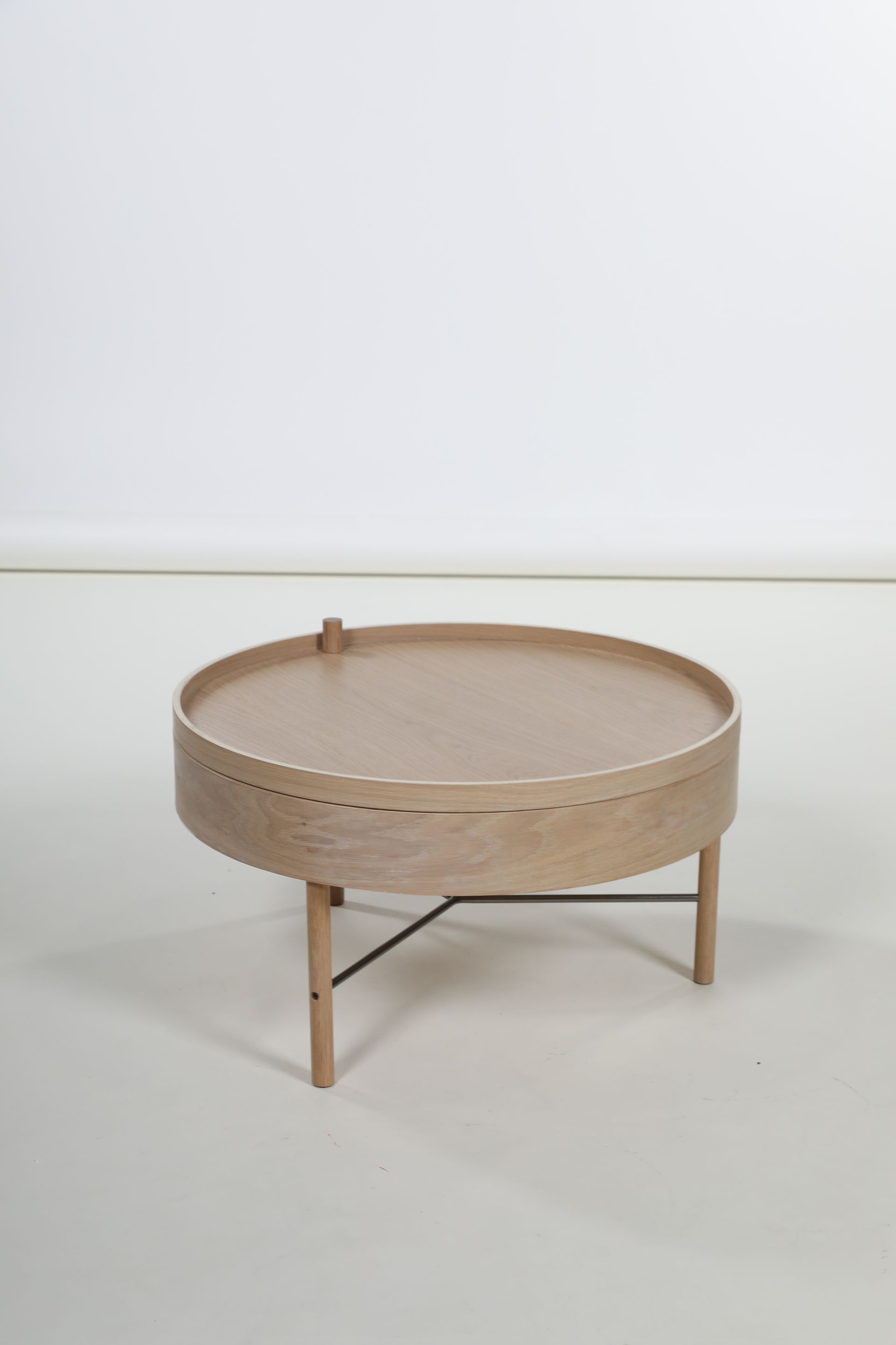 Turning Table, white oak | Franckly