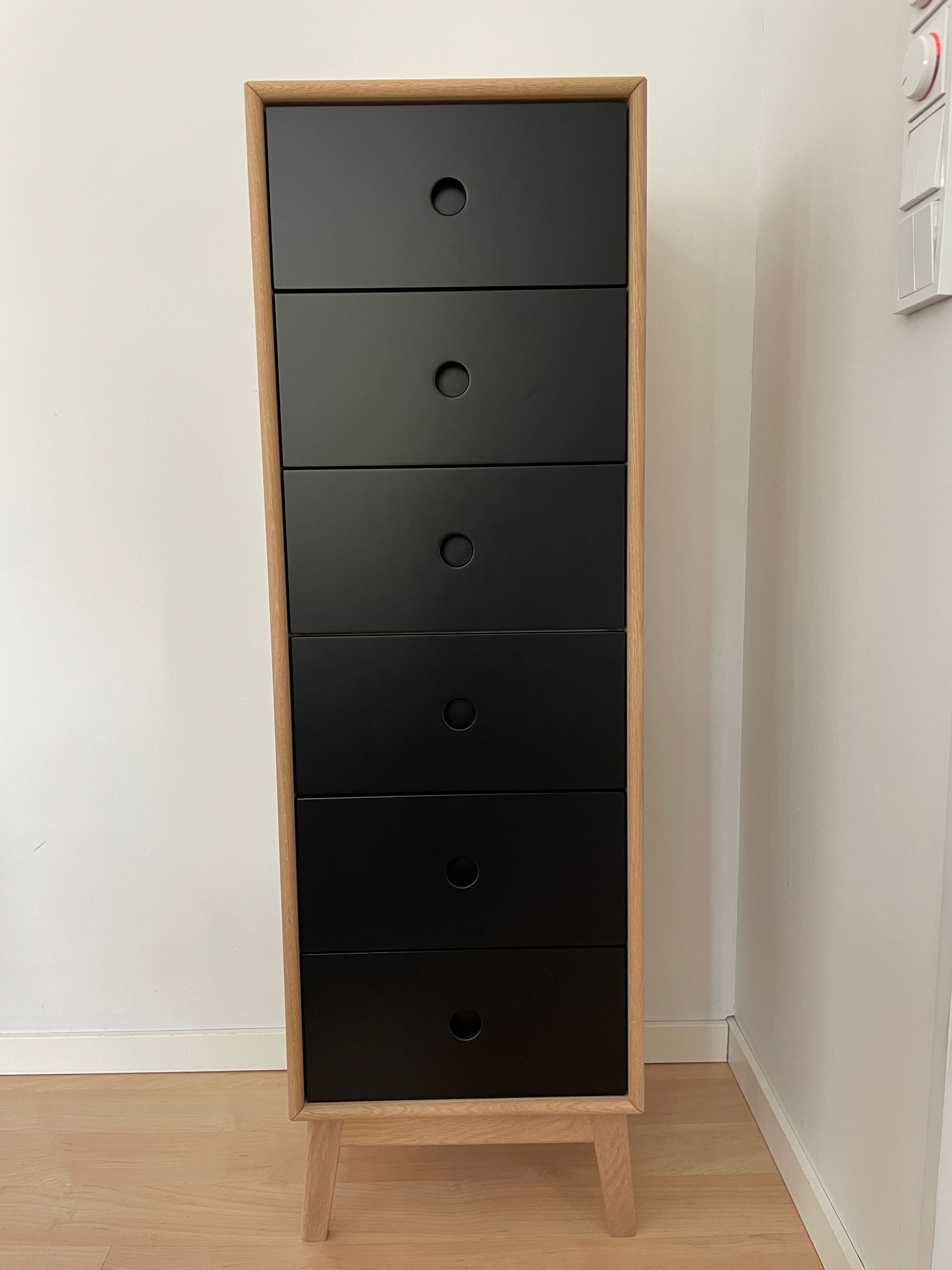 F23 Butler dresser, high, oak - black | Franckly