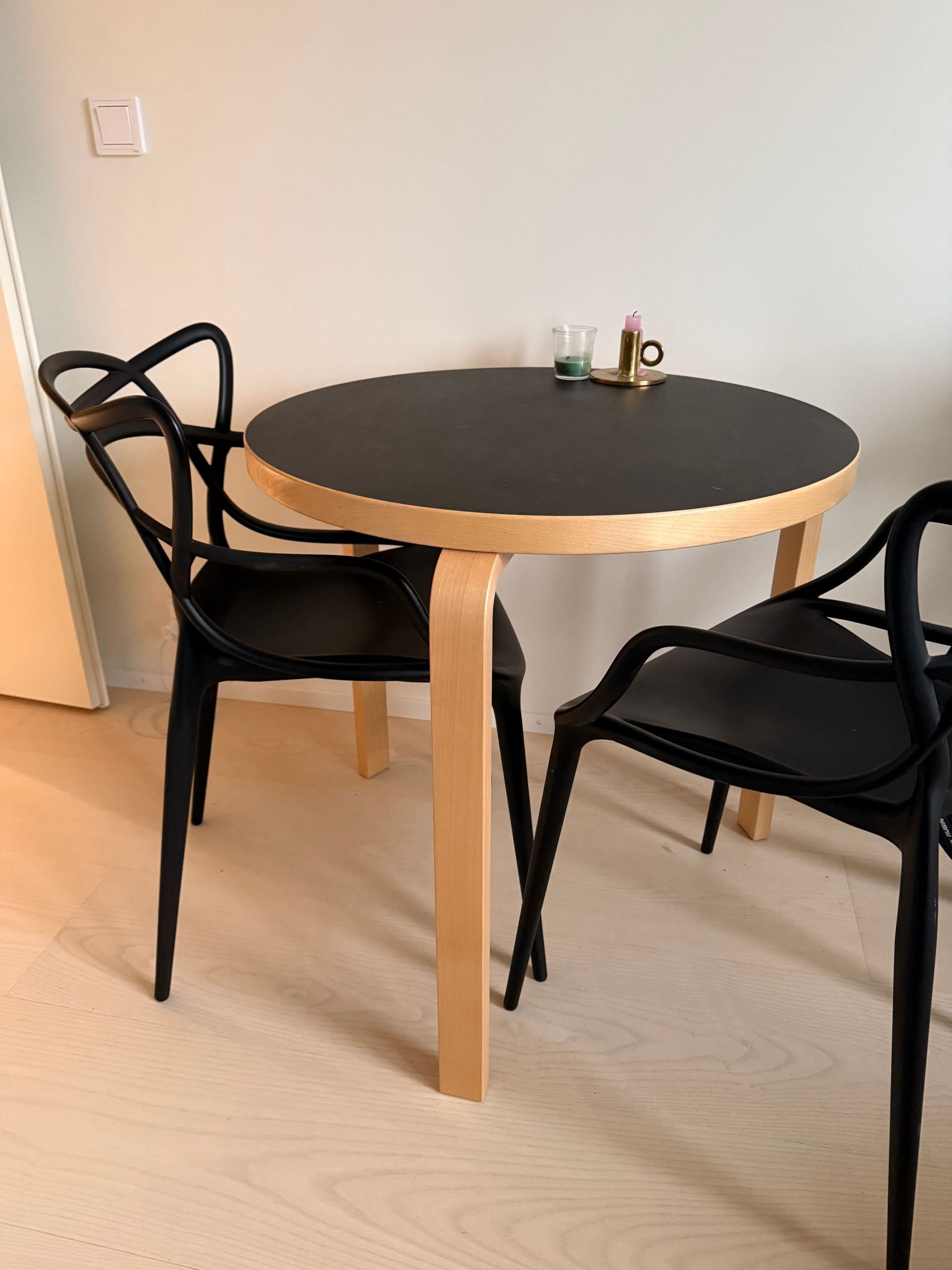 Aalto table 90B, birch - black linoleum | Franckly