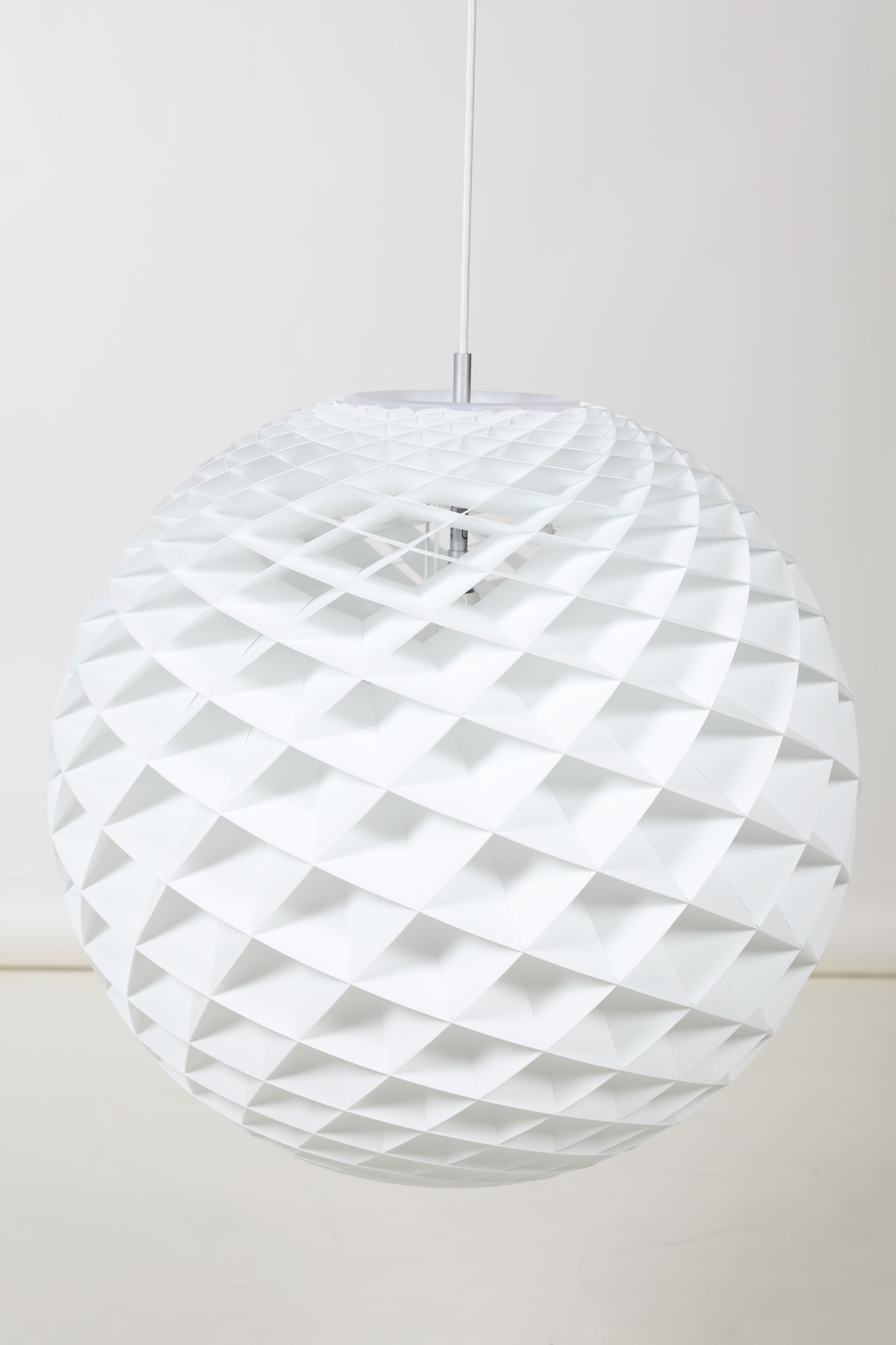 Patera 600 pendant, white | Franckly