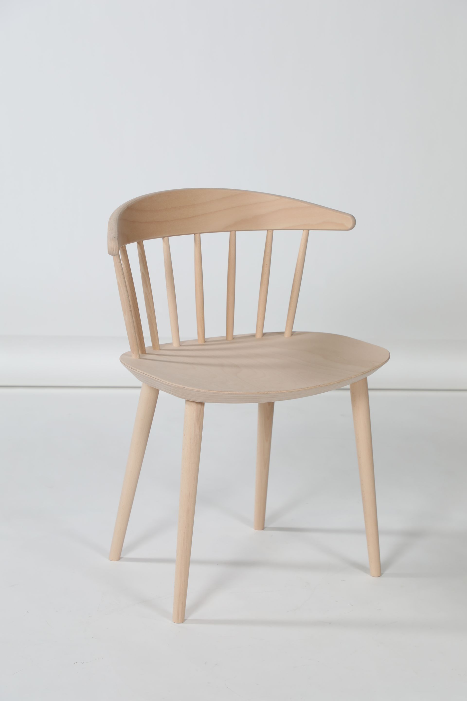 J104 chair, beech | Franckly