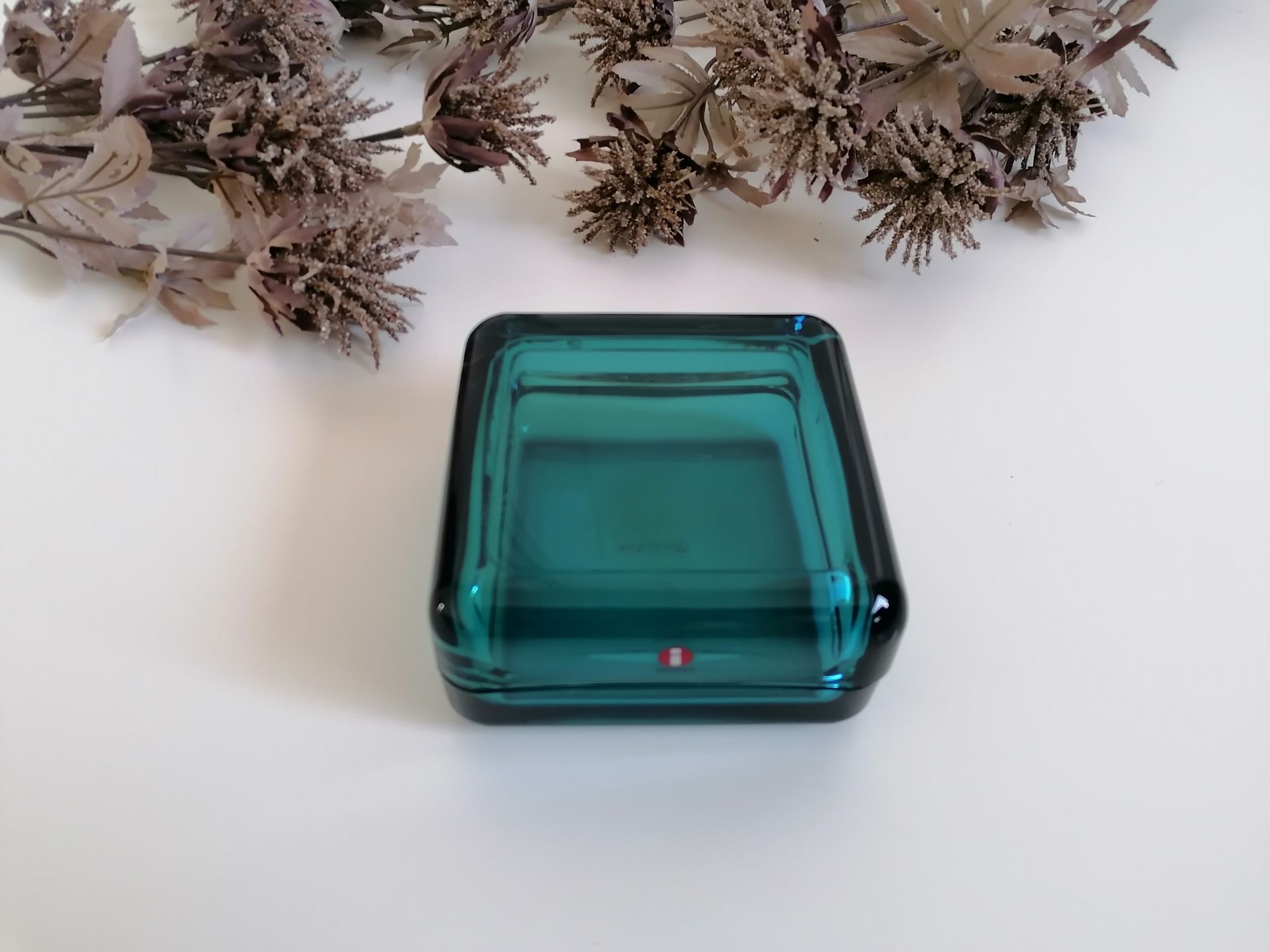 Vitriini rasia 108 x 108 mm, merensininen | Franckly