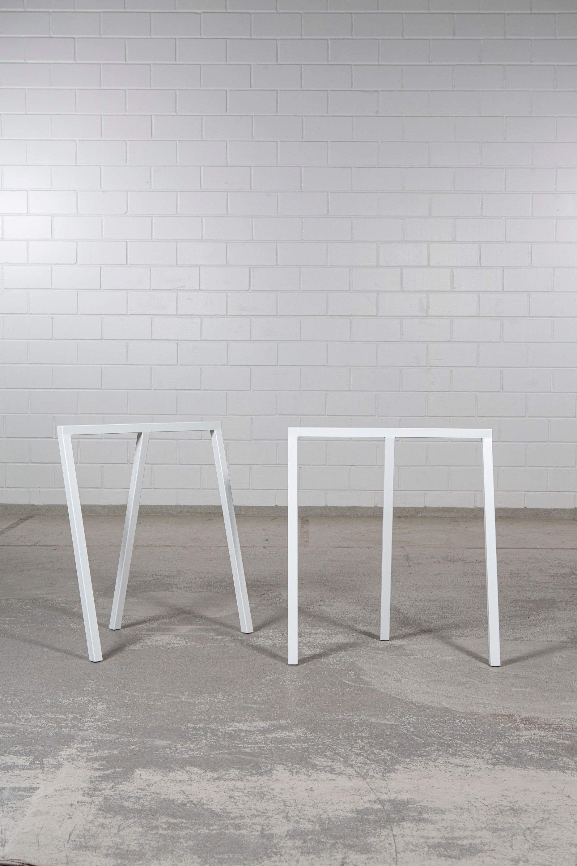 Loop Stand frame, 2 pcs, white | Franckly