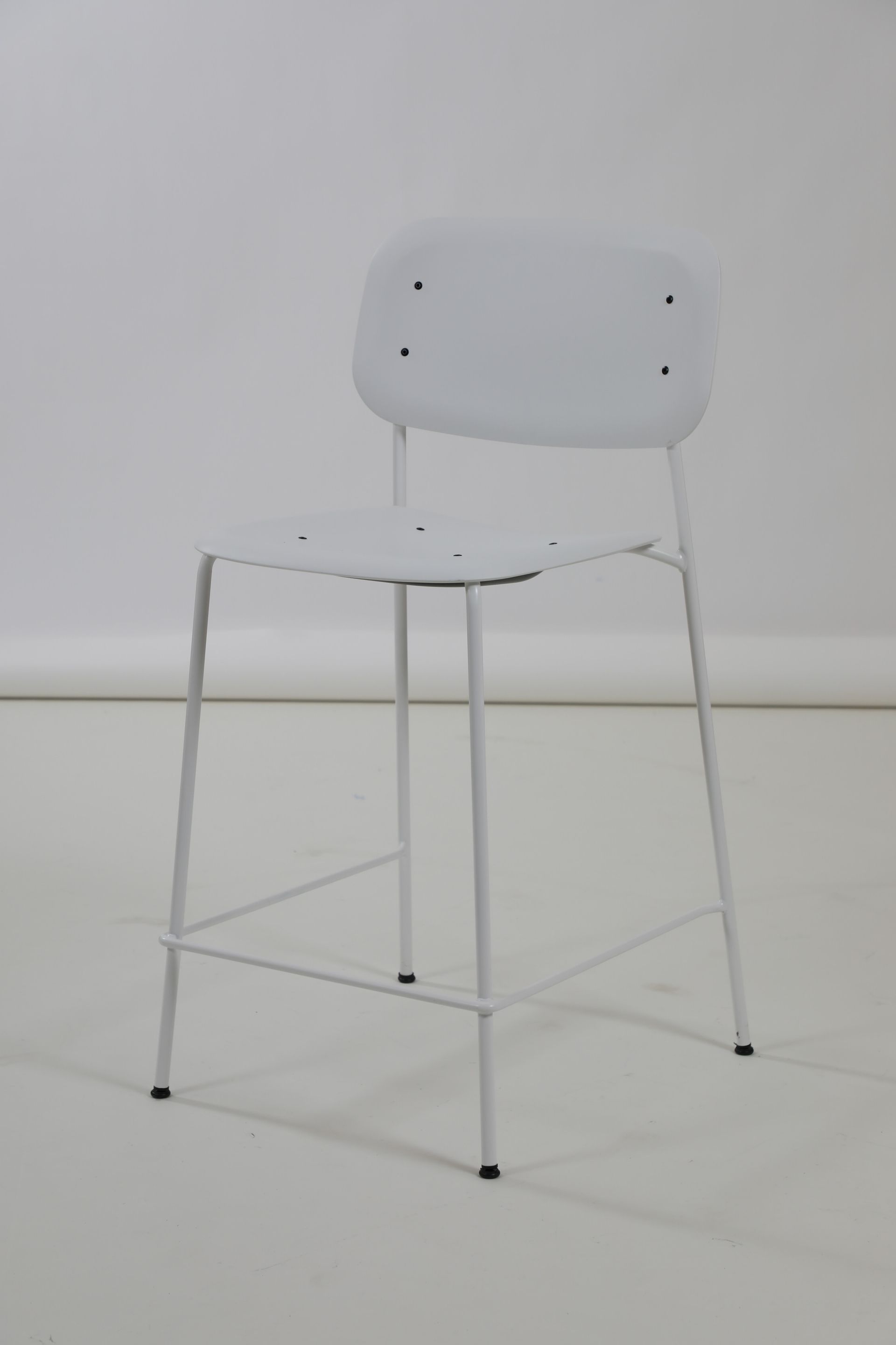 Soft Edge 95 bar stool, white, 65 cm | Franckly