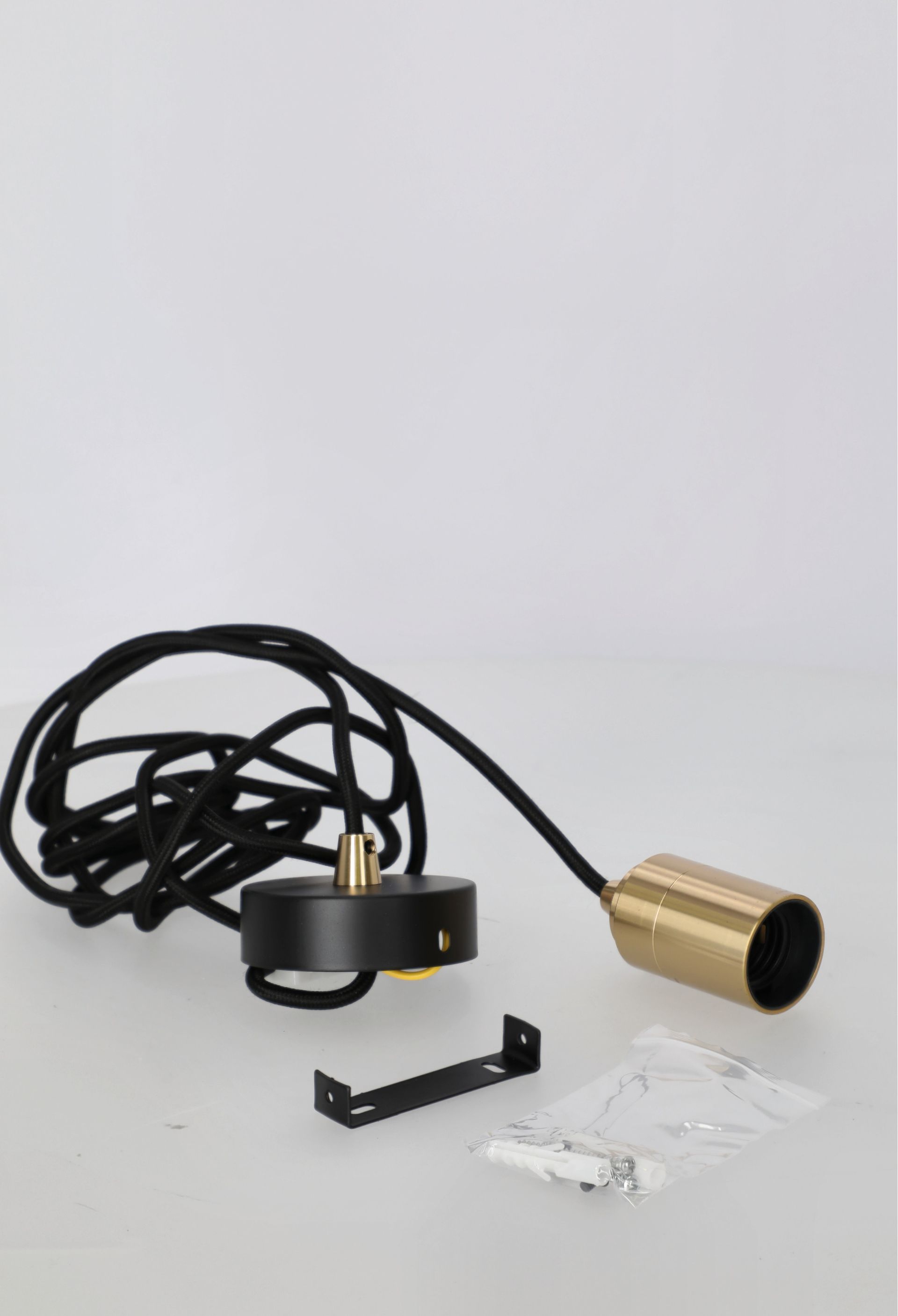 Brass pendant lamp base | Franckly