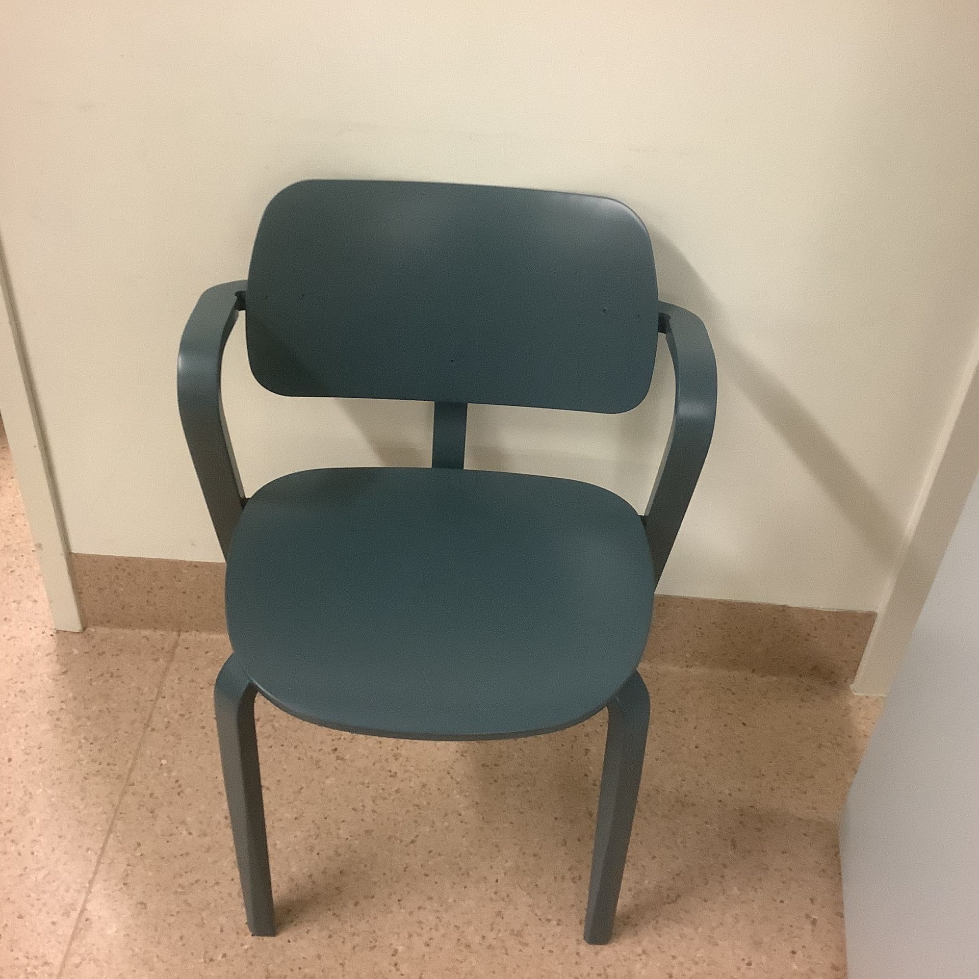 Aslak chair, petrol | Franckly