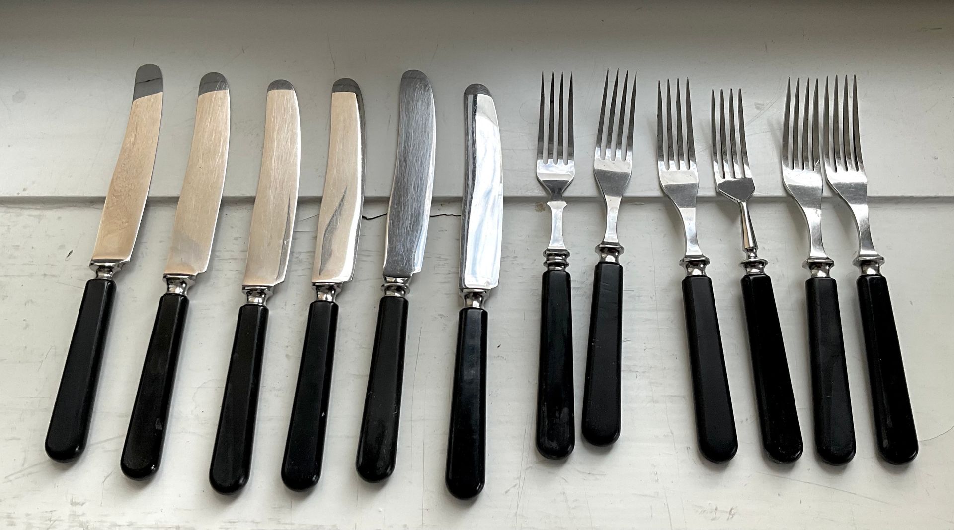 Cutlery, black handle | Franckly