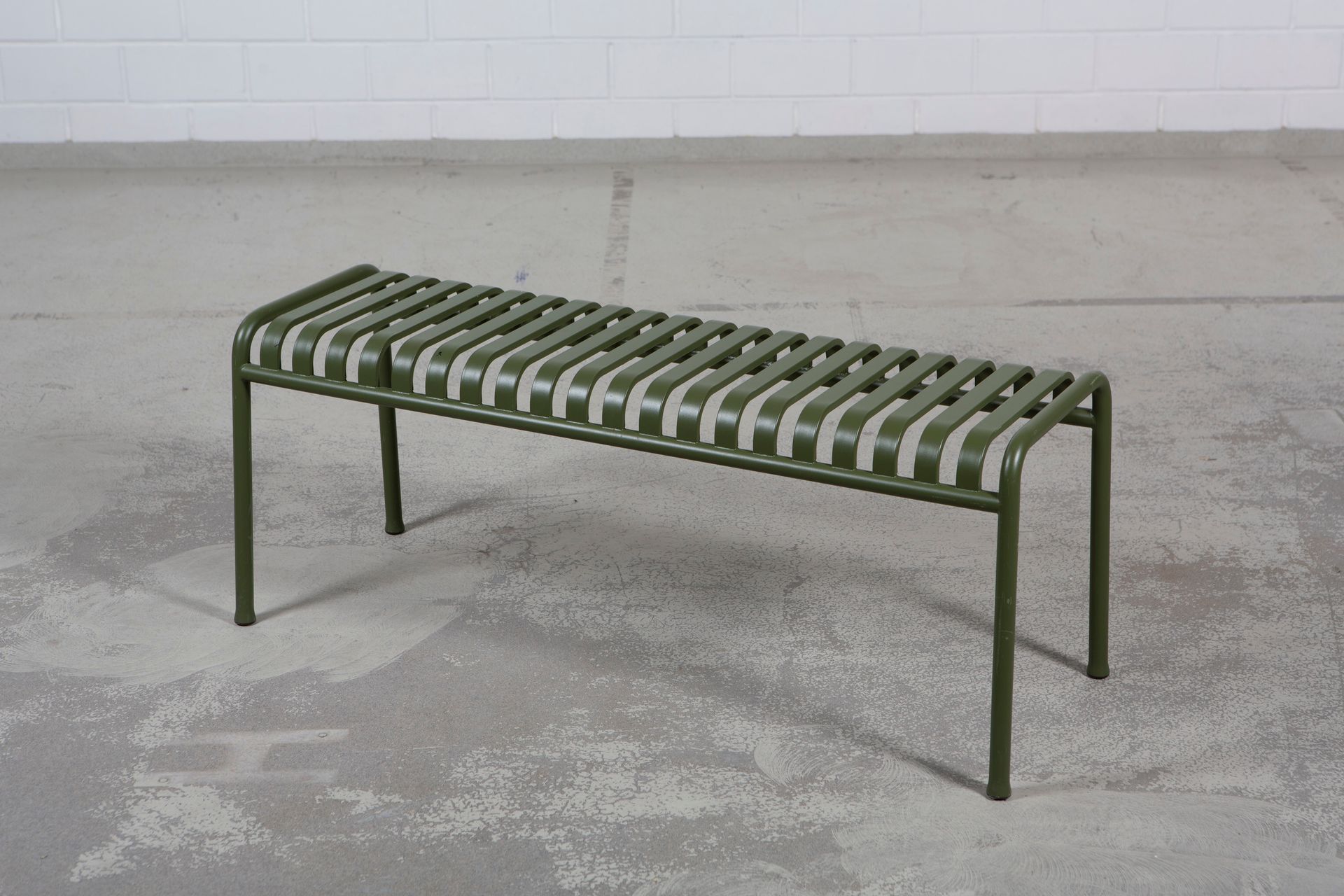 Palissade bench, olive | Franckly