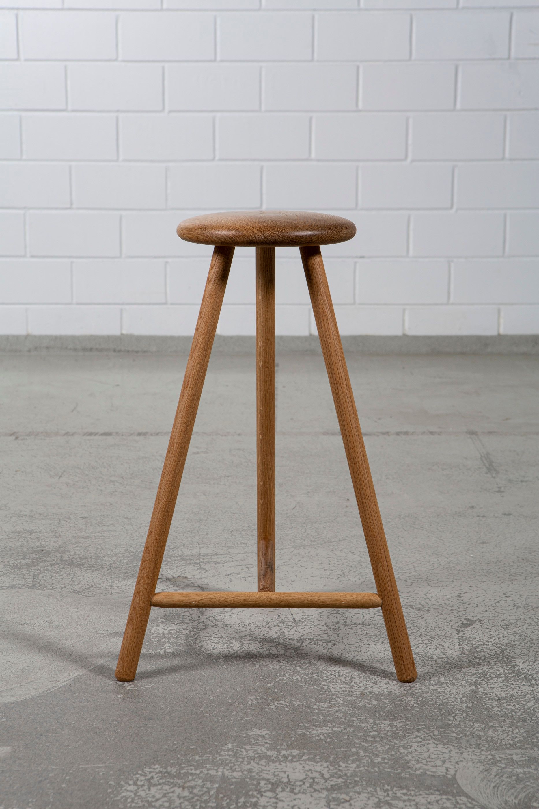 Perch bar stool 63 cm, oak | Franckly