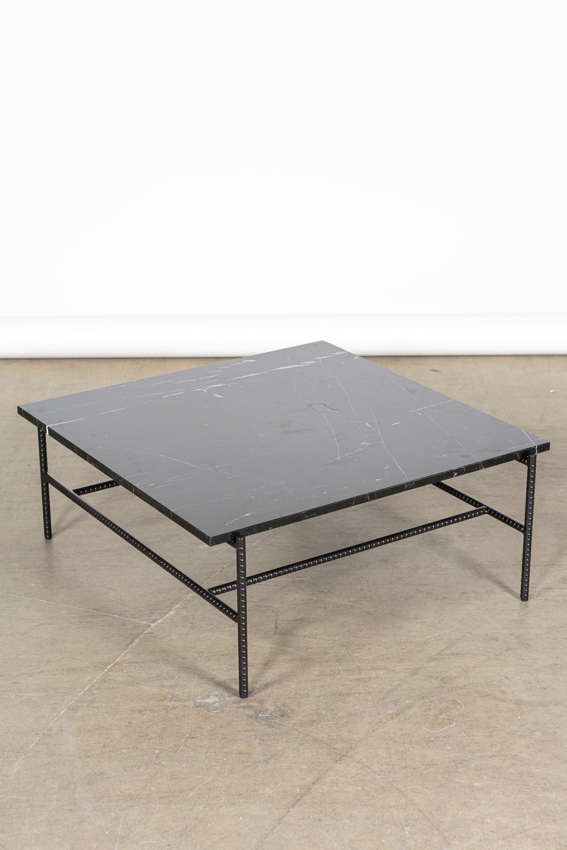 Rebar coffee table 80 x 83 cm, black marble | Franckly