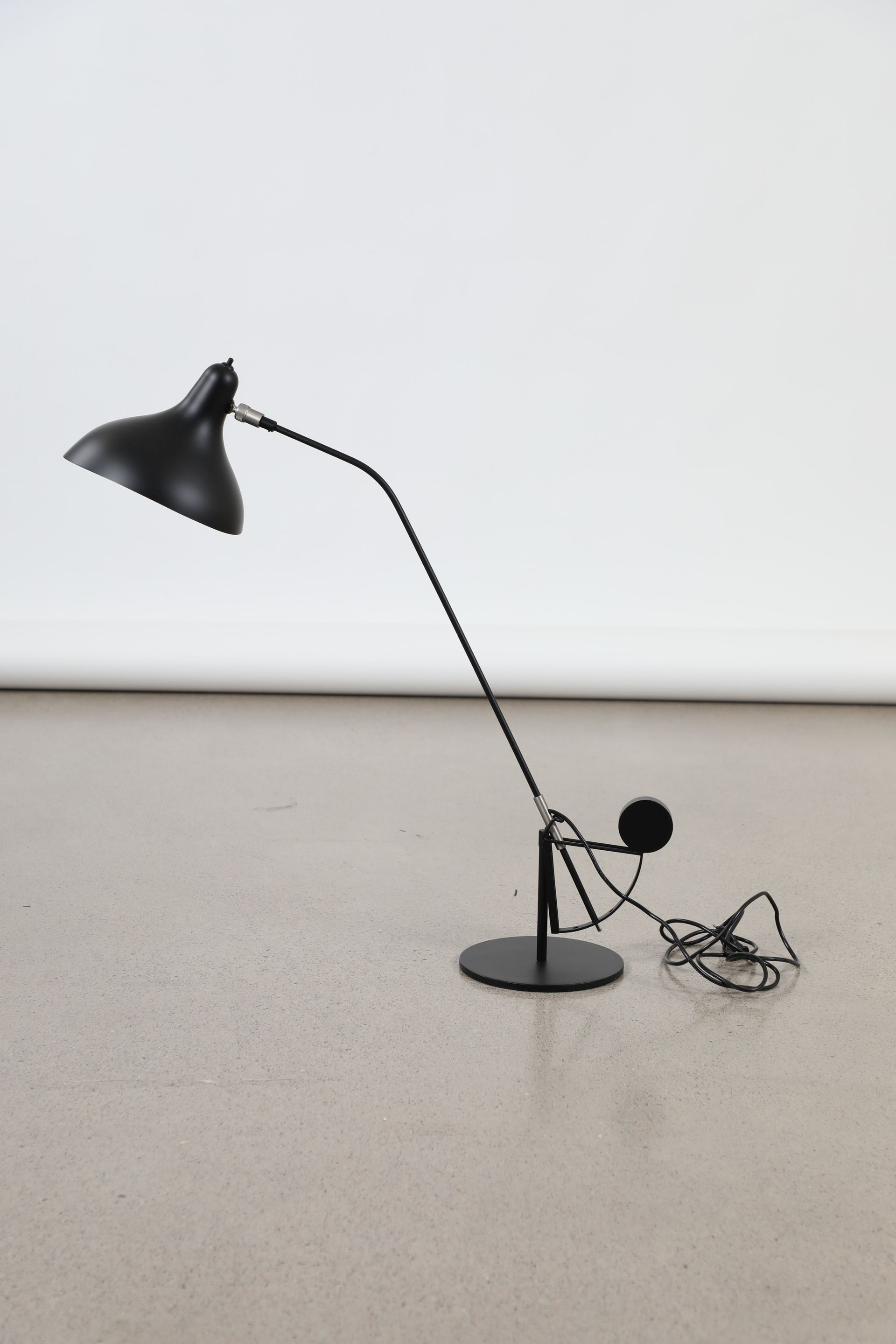 Mantis BS3 table lamp | Franckly