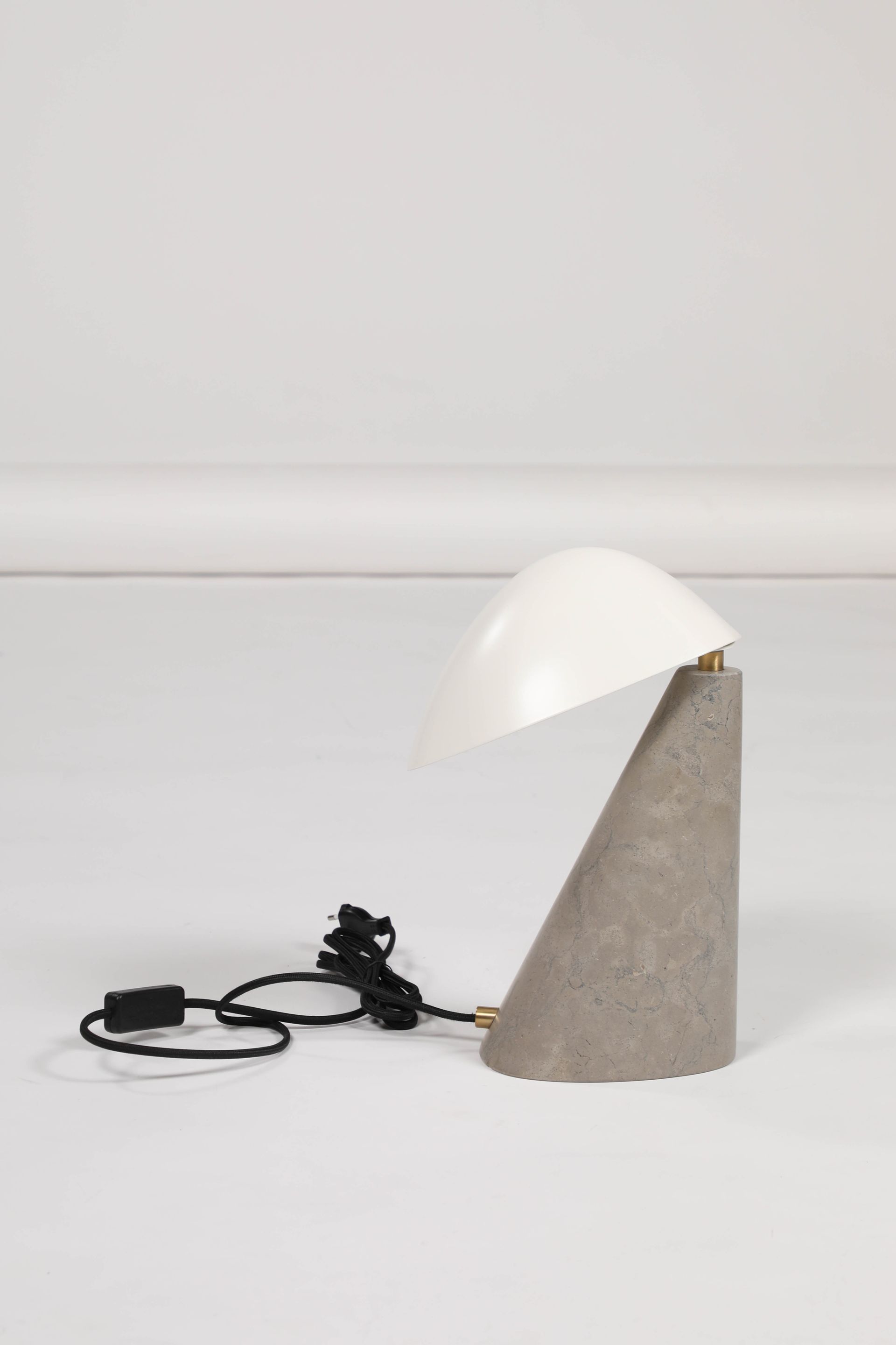 Fellow table lamp | Franckly