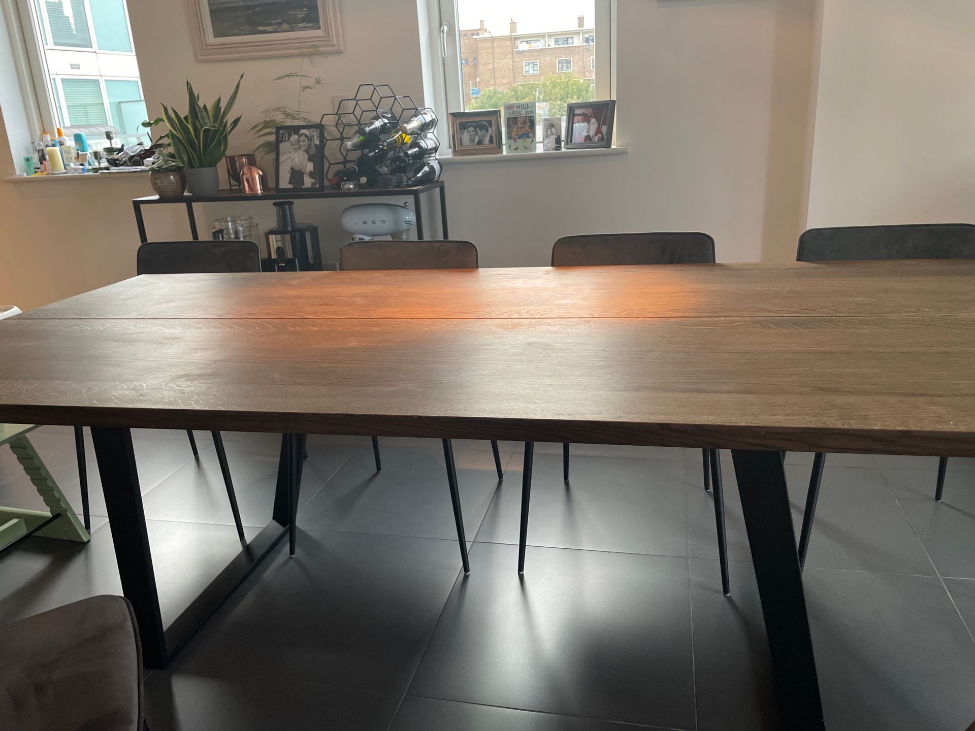 Vancouver table, solid oak - dark oiled | Franckly