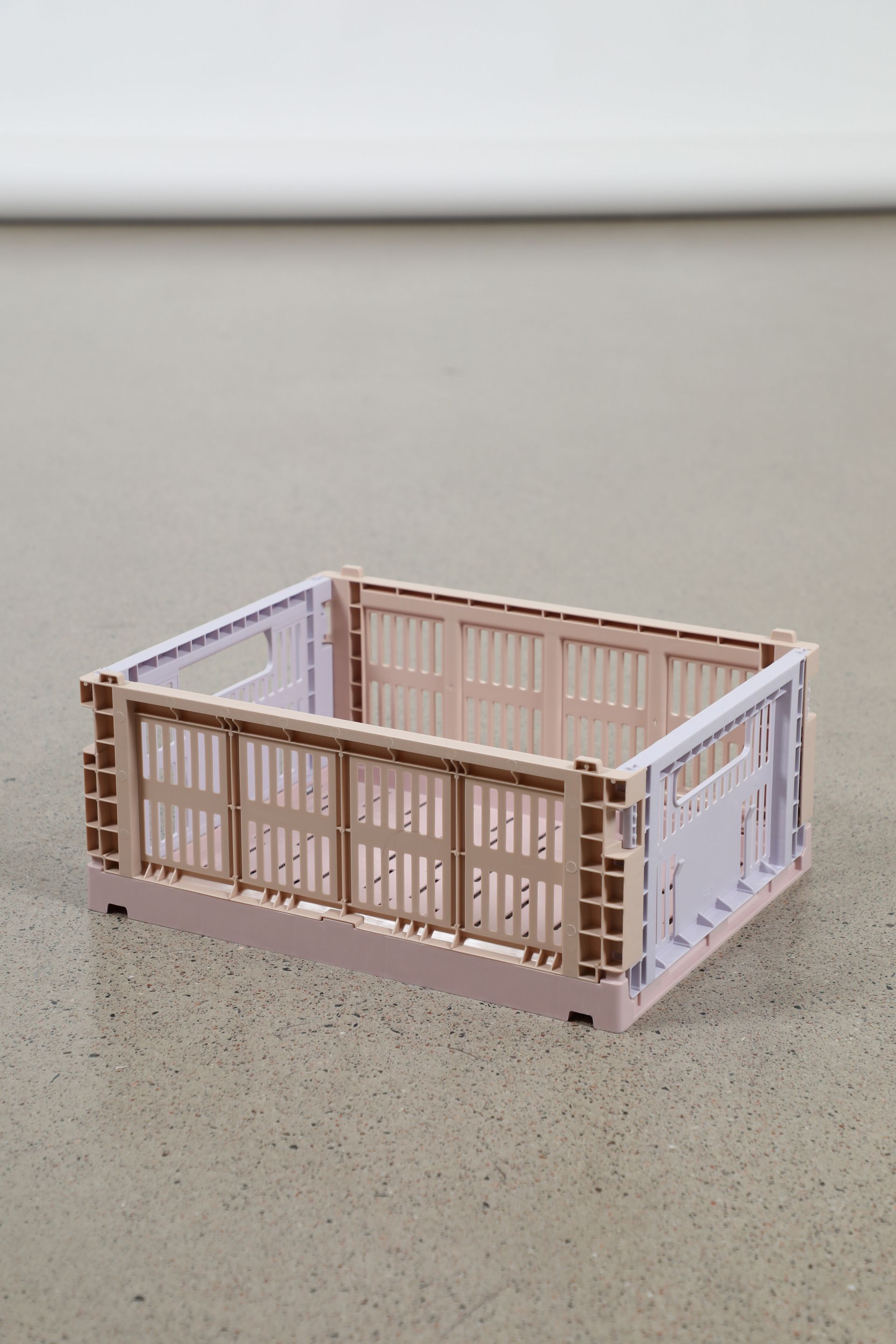 Colour Crate Mix, M, recycled plastic, powder | Franckly