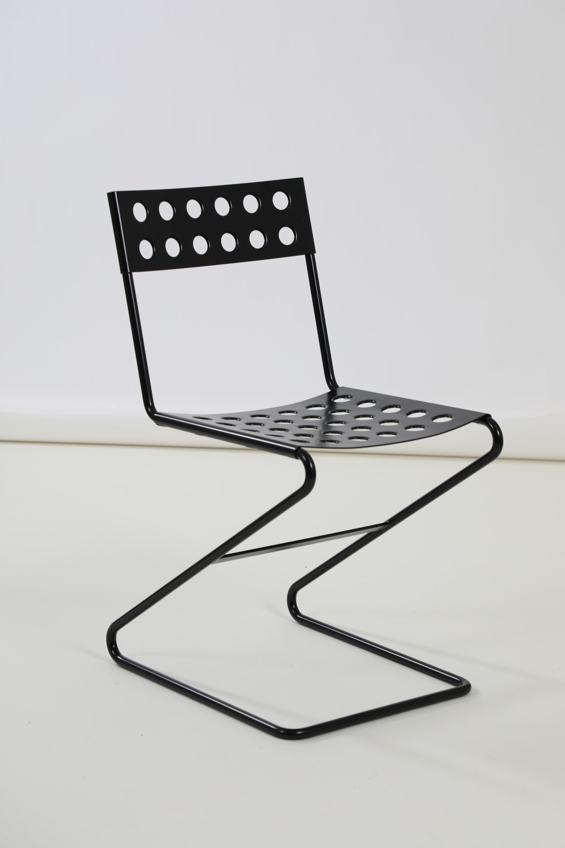 Zola chair, black | Franckly