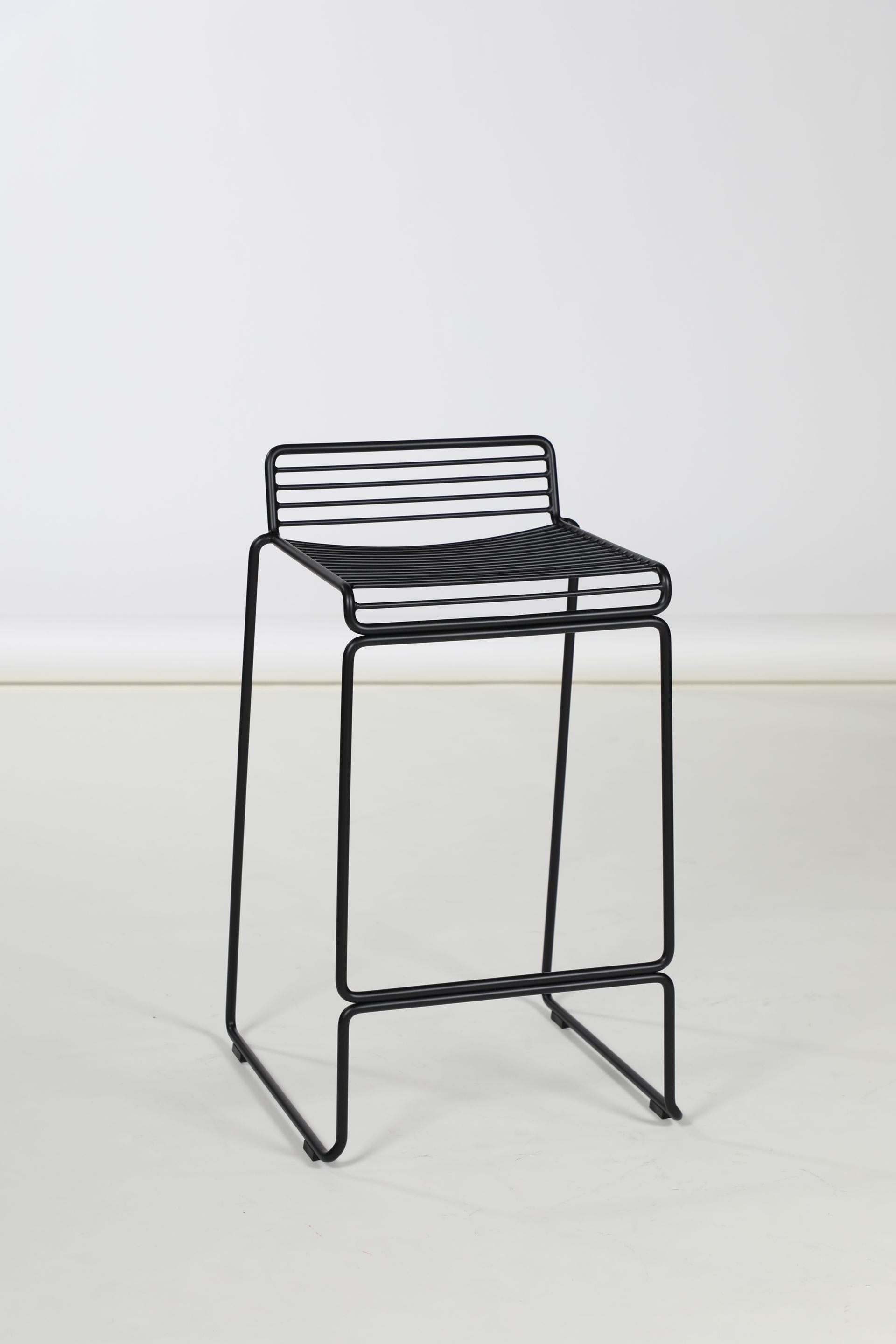 Hee bar stool, black, 65 cm | Franckly
