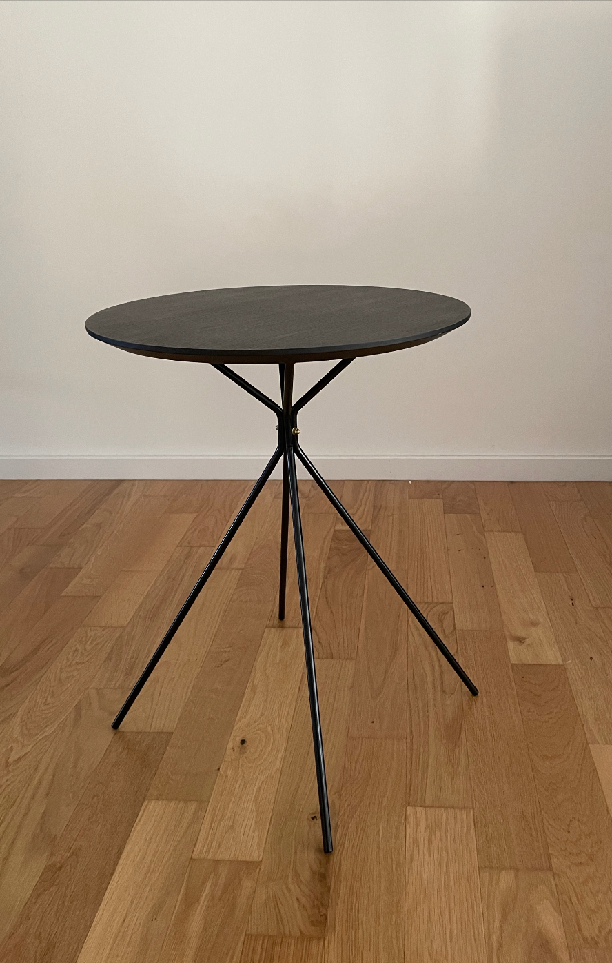 Ferm Living Herman side table, black | Franckly