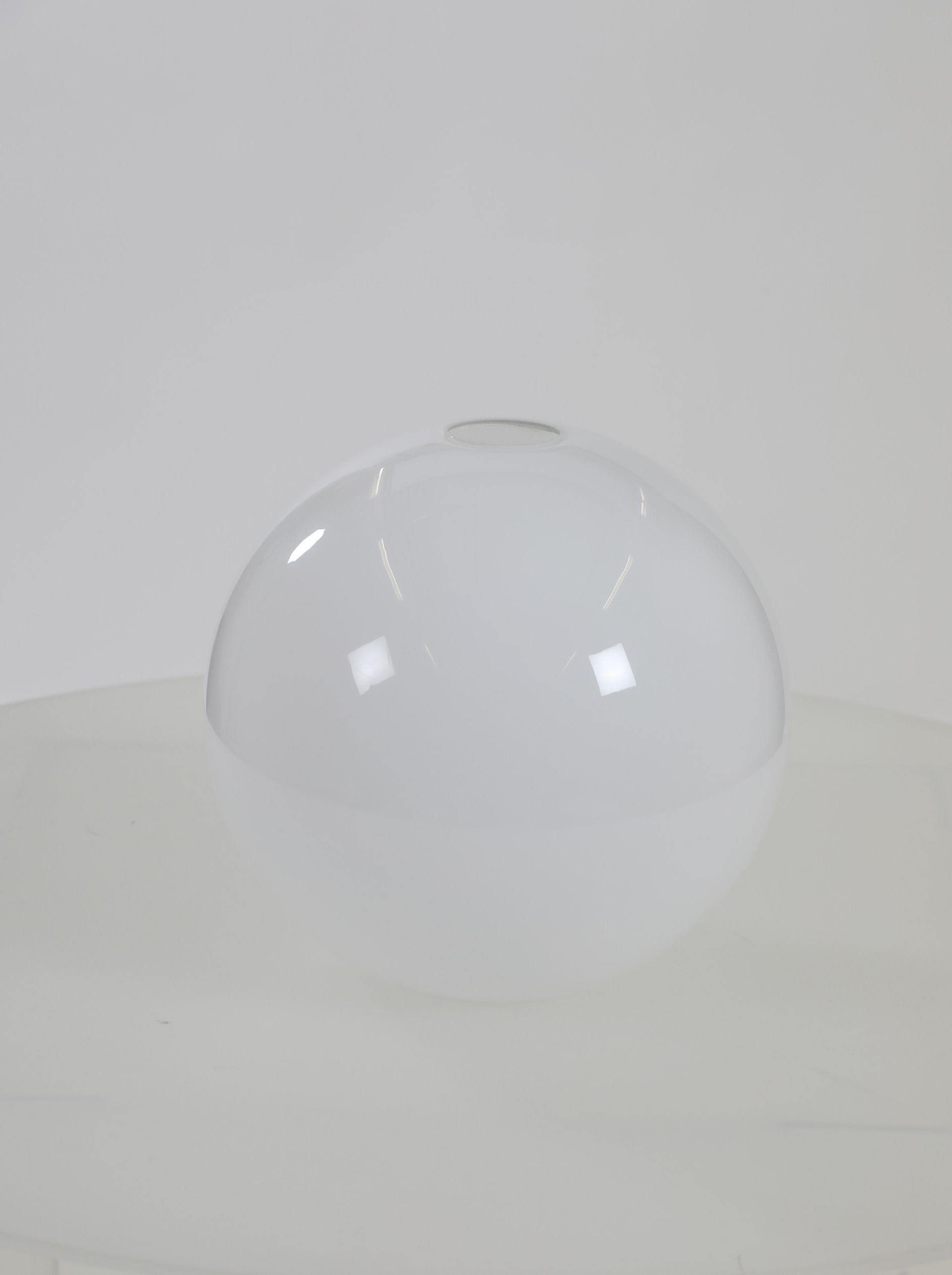 Opal shade, sphere | Franckly